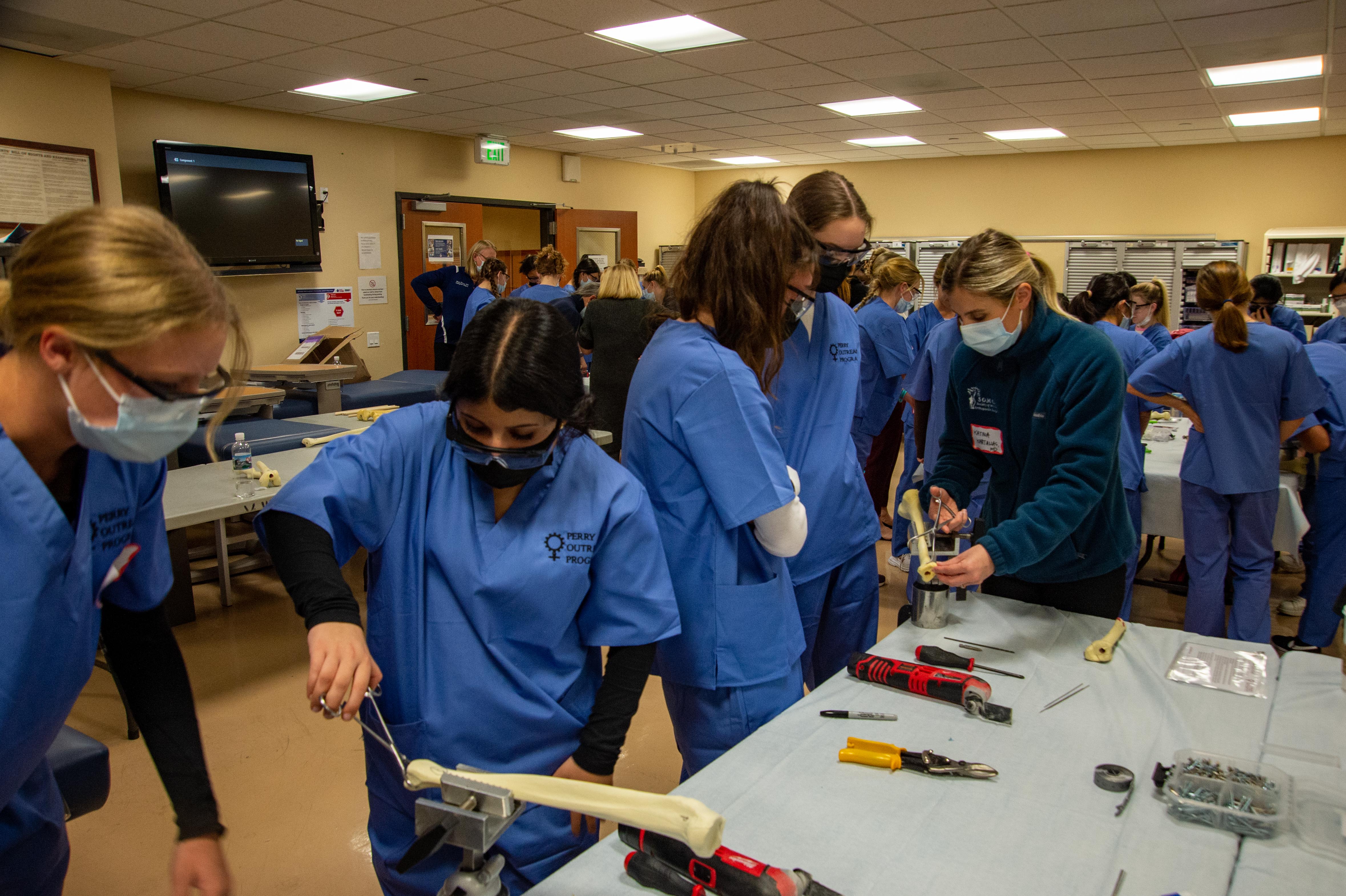 NMRTC San Diego hosts STEM Event > Navy Medicine > News