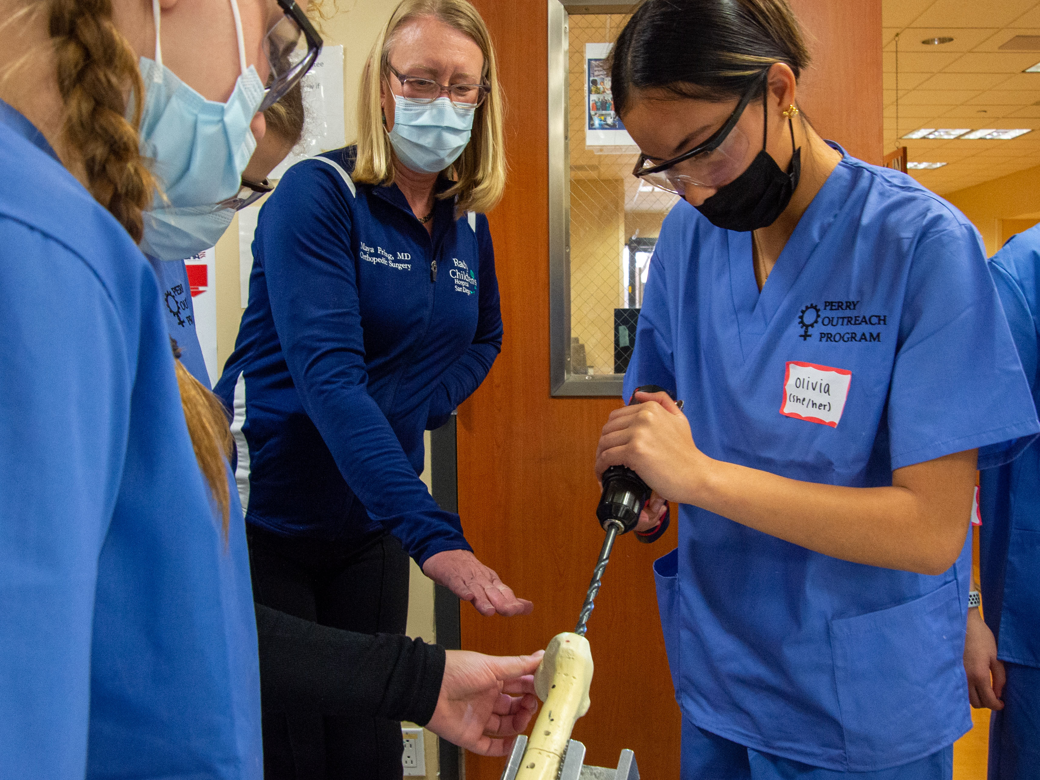 NMRTC San Diego hosts STEM Event > Navy Medicine > News