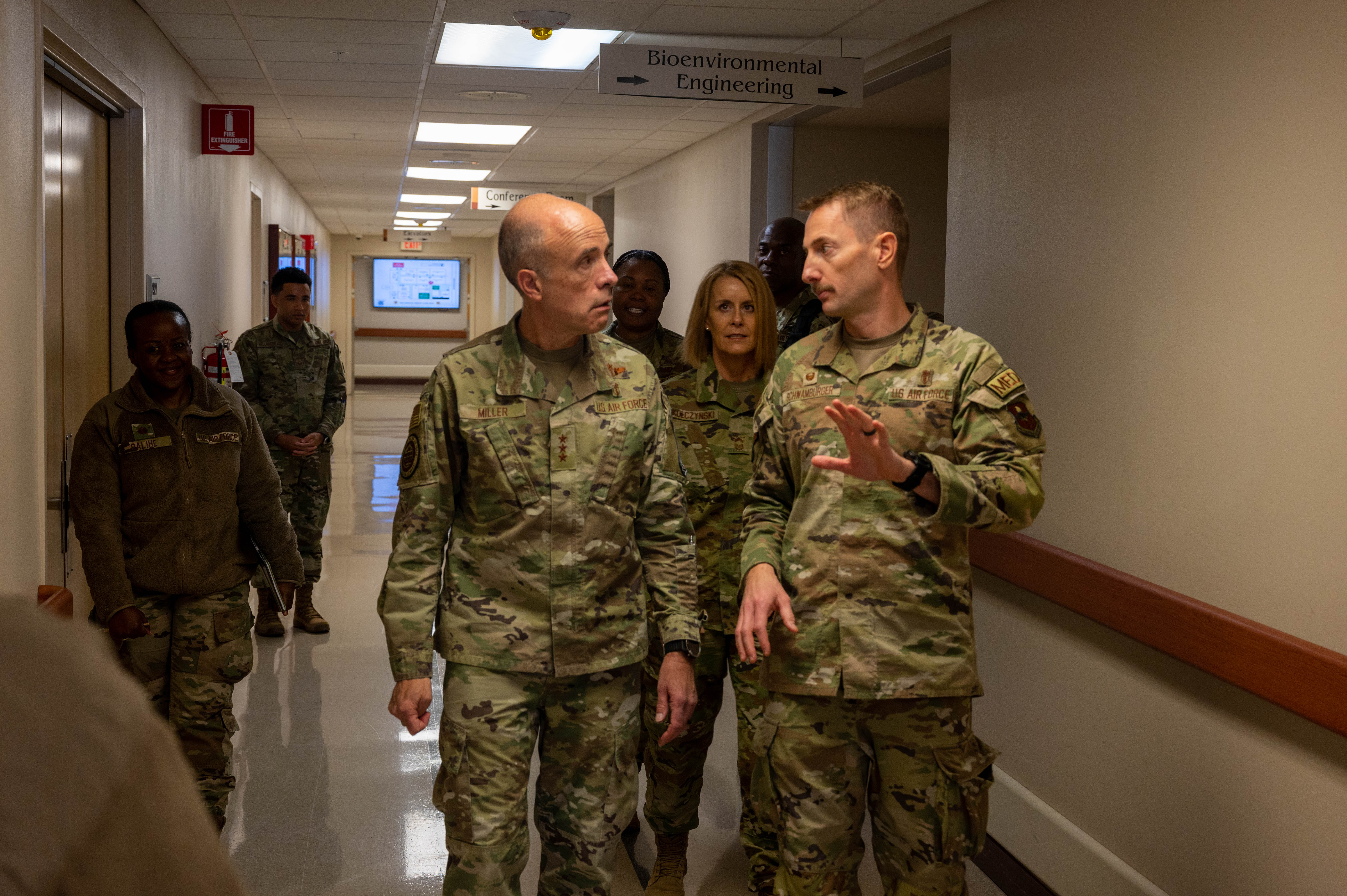 Air Force Surgeon General visits Luke AFB > Air Force Medical Service ...