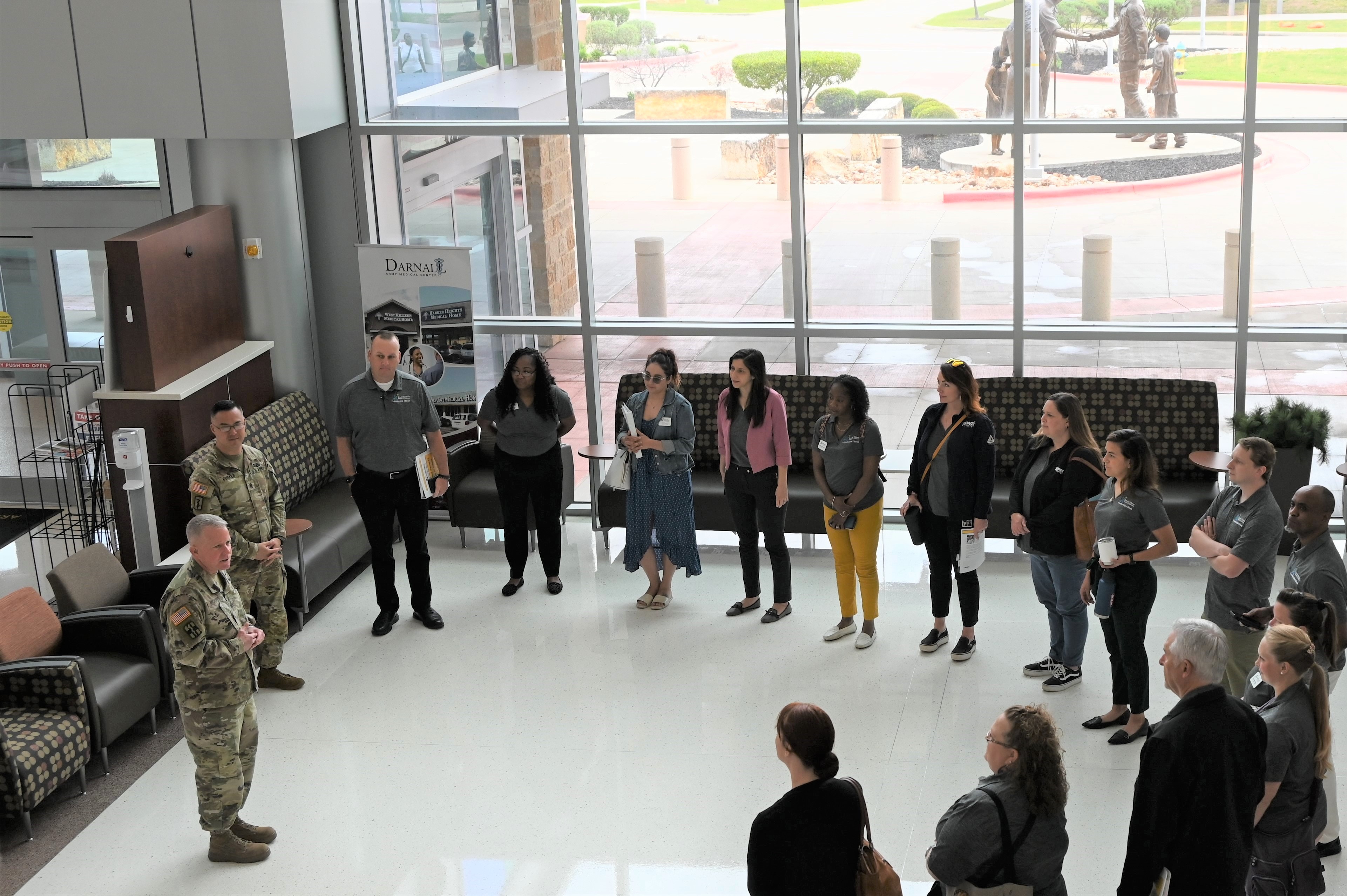 Leadership Killeen experiences CRDAMC’s support to the community > Carl ...