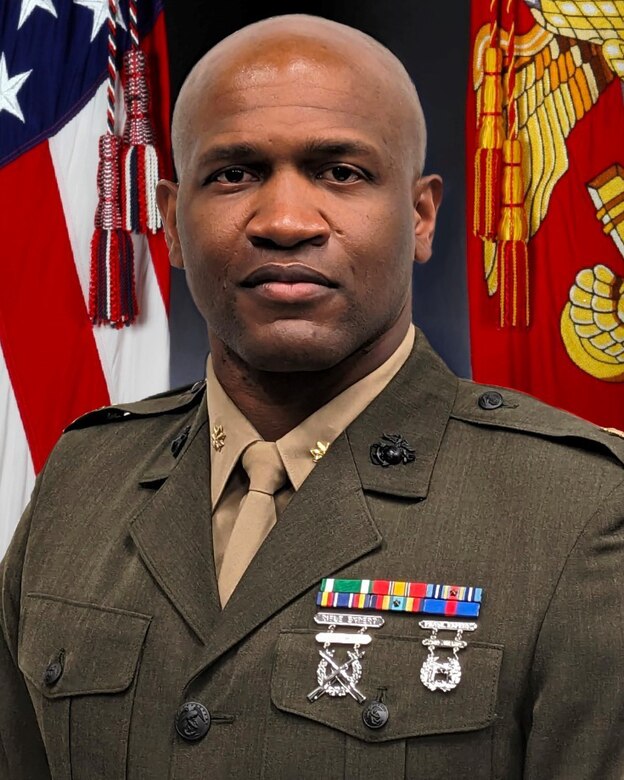 Inspector-Instructor > U.S. Marine Corps Forces Reserve > Biography