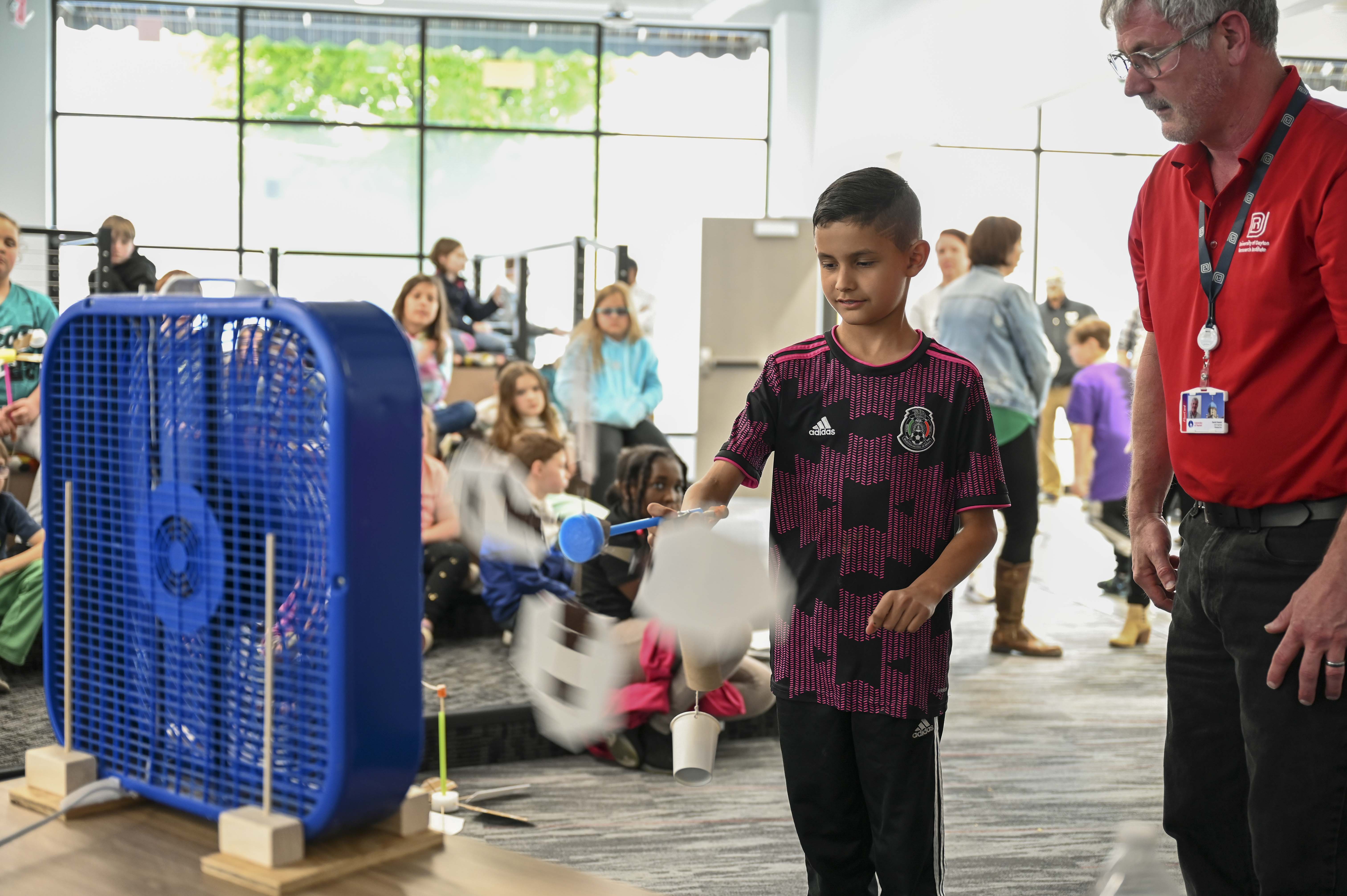 AFLCMC partners with Kettering, Ohio schools for STEAM event > Air ...