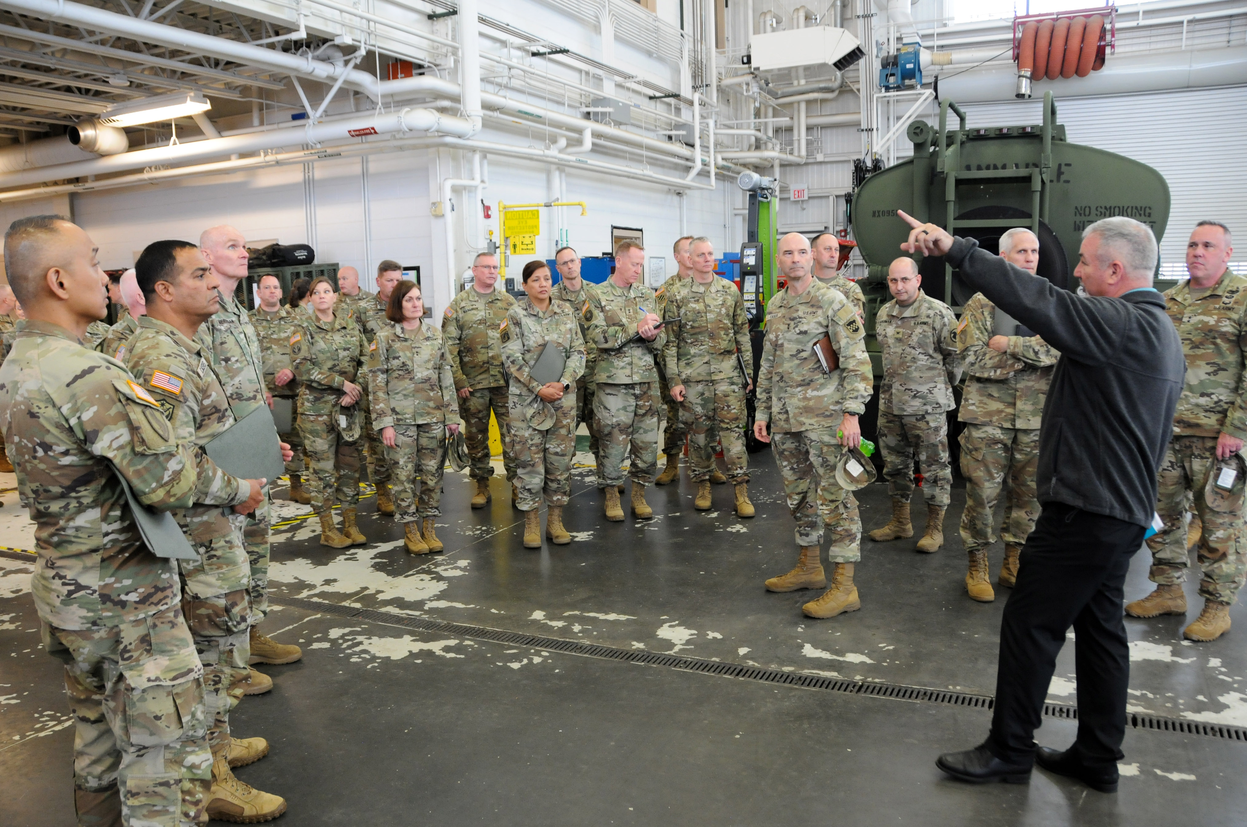 Army Reserve chief focuses on readiness during senior-leader summit > U ...