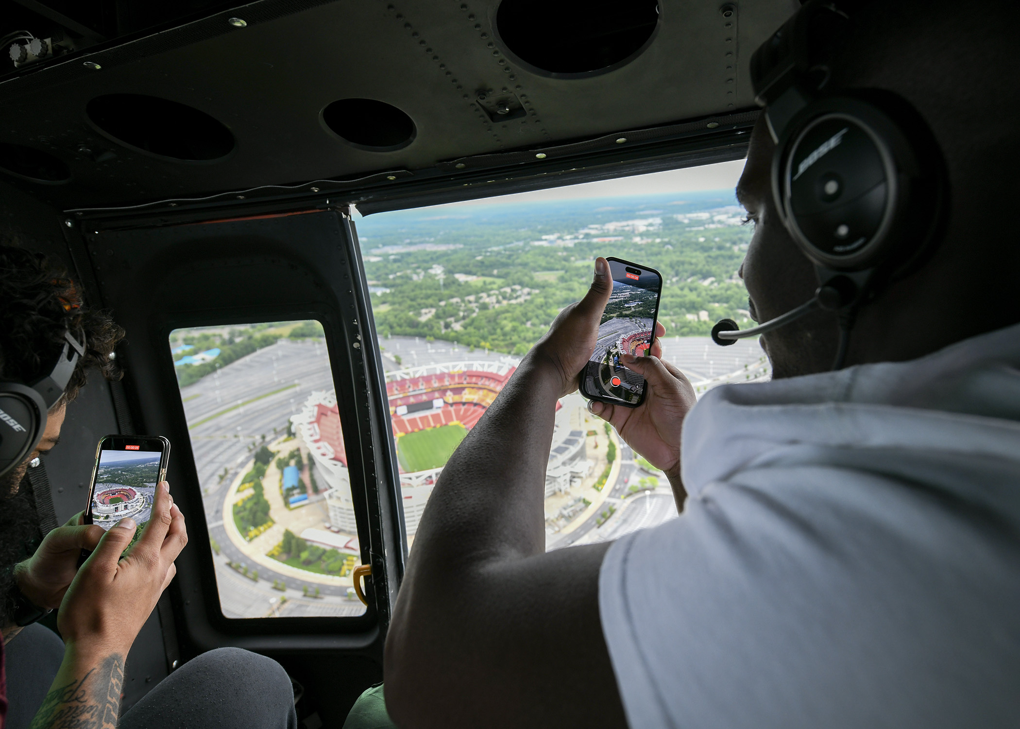 Washington Commanders get first-hand experience with 1st Helicopter ...