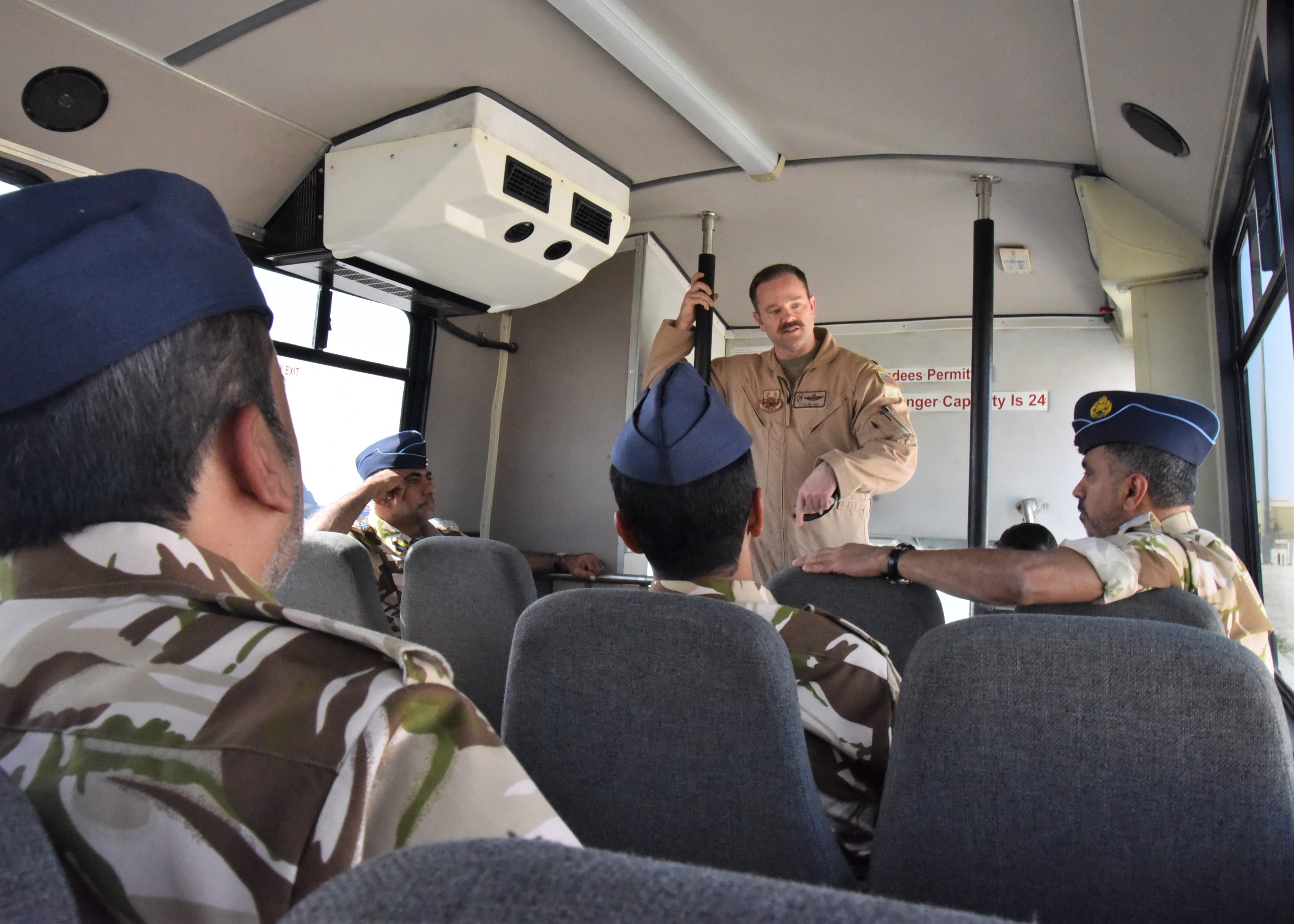 Royal Air Force of Oman generals visit AUAB > U.S. Air Forces Central ...