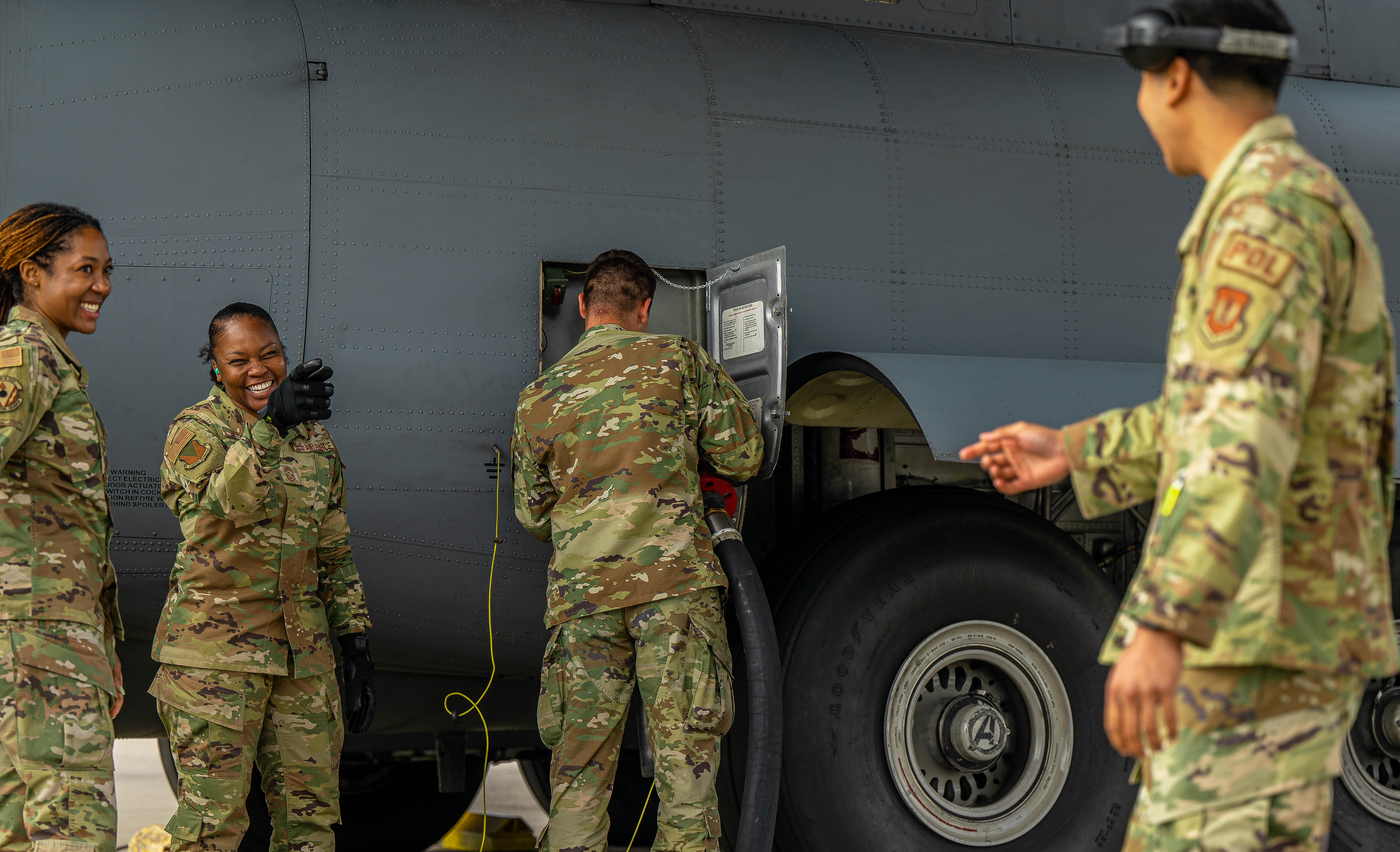 86th AW leadership meet the fuels team > Ramstein Air Base > Article ...