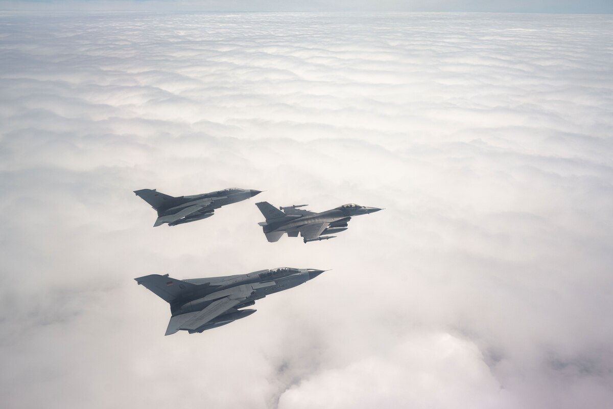480th FS demonstrates interoperability with German Tornados ...