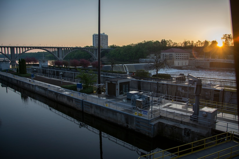 Corps of Engineers is lowering the Mississippi River level in Minneapolis for maintenance at ...