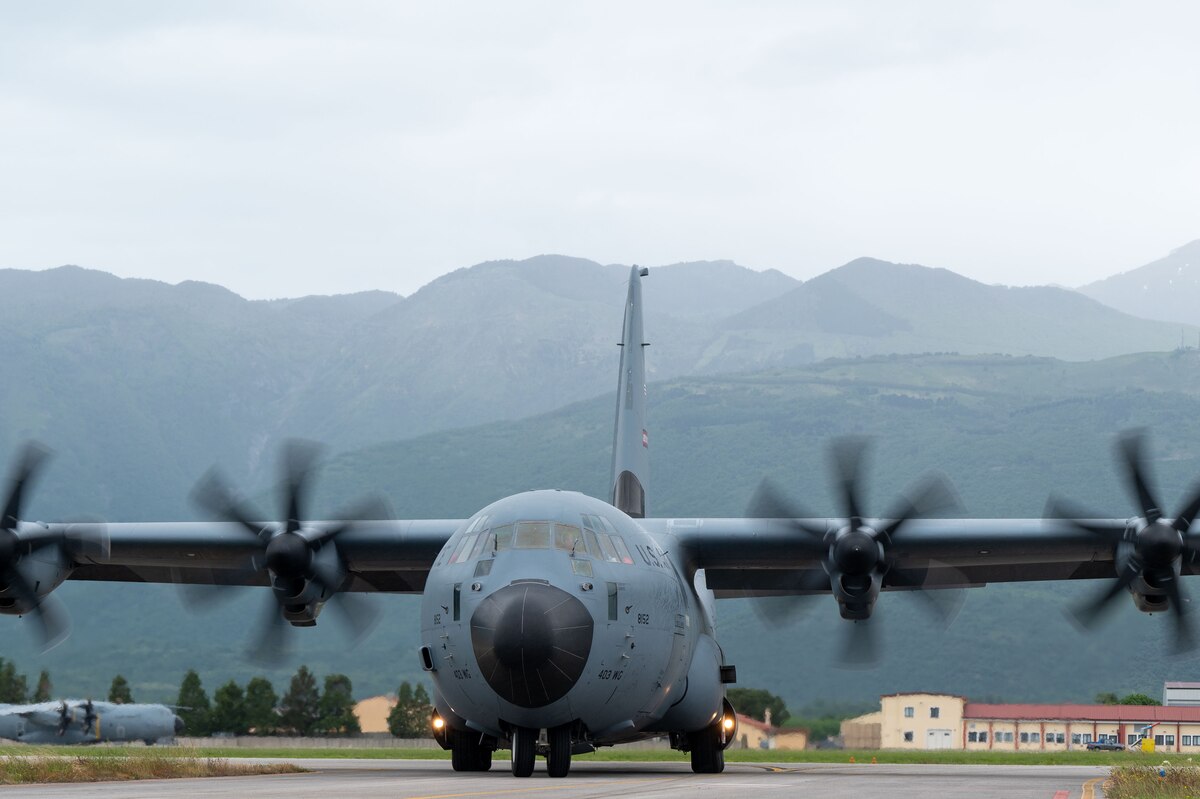 Flying Jennies support joint force EUCOM exercise Swift Response ...
