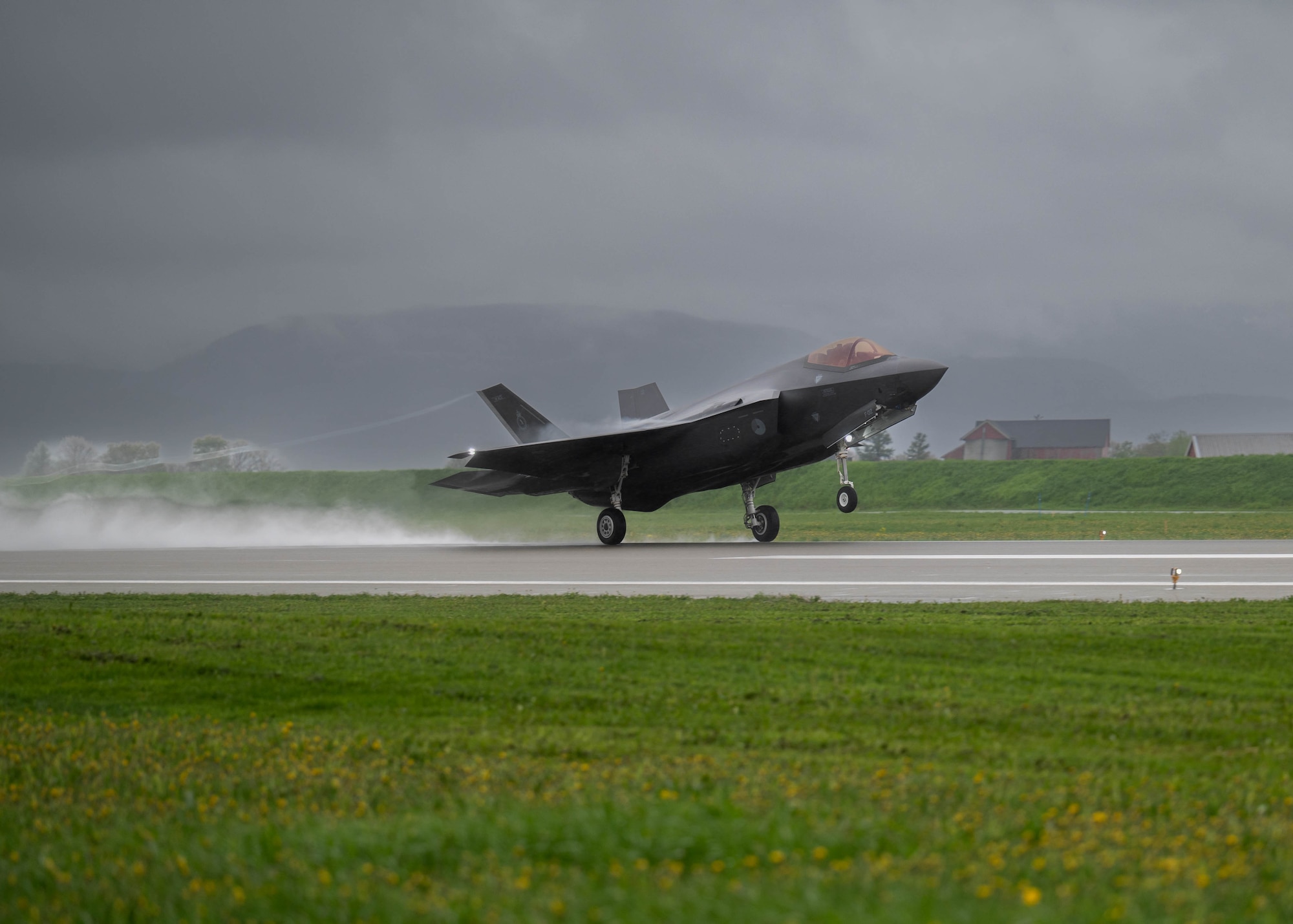 Arctic Challenge 2023: U.S. joins coalition for largest Nordic exercise ...