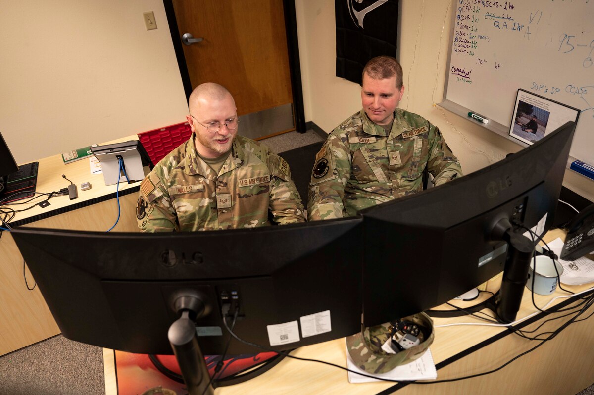 Fairchild’s 92nd Communication Squadron launches new innovative shadow ...