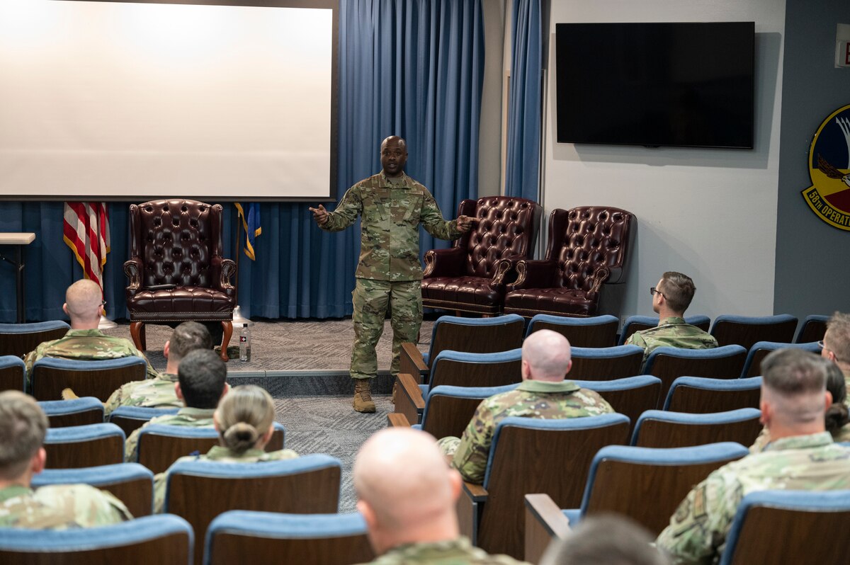 AFGSC Command Chief First Sergeant briefs Kirtland first sergeants ...