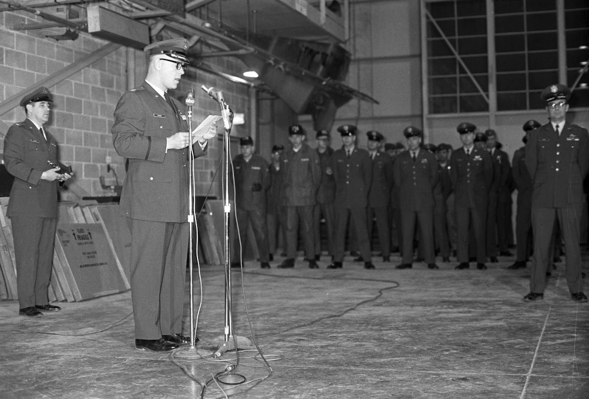 Veteran F-100 Crew Chief lives quiet life on Iowa farm after Vietnam ...