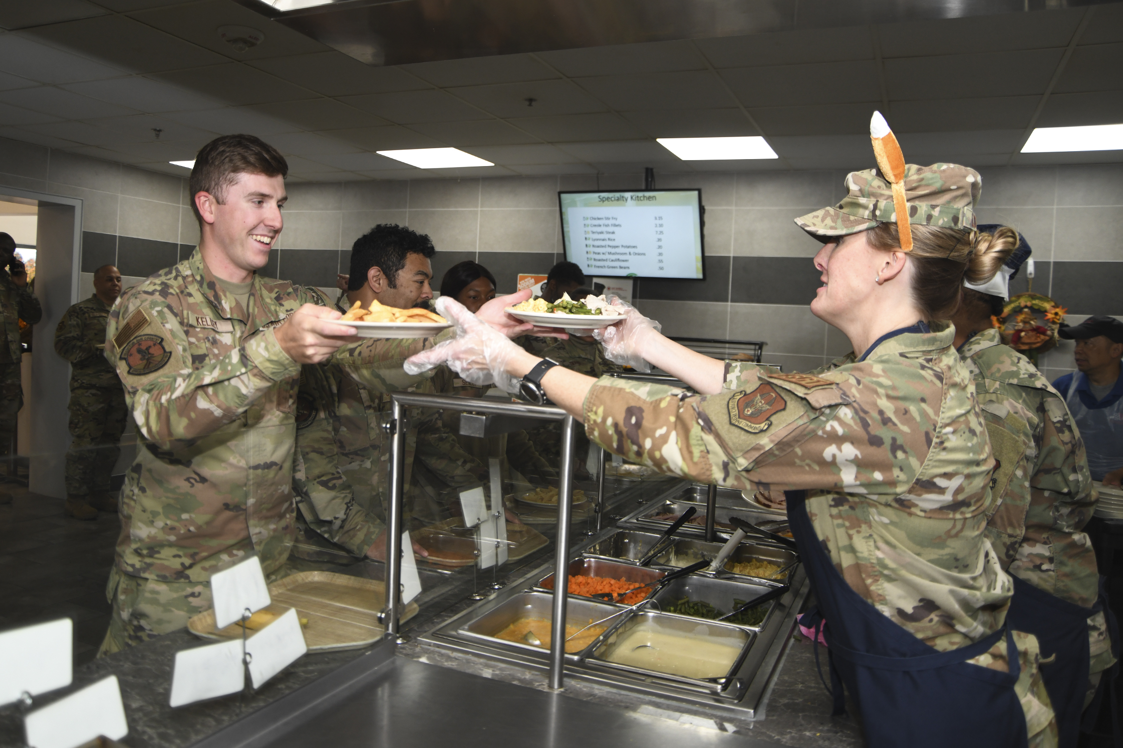 Airmen served holiday meal > 459th Air Refueling Wing > Article Display