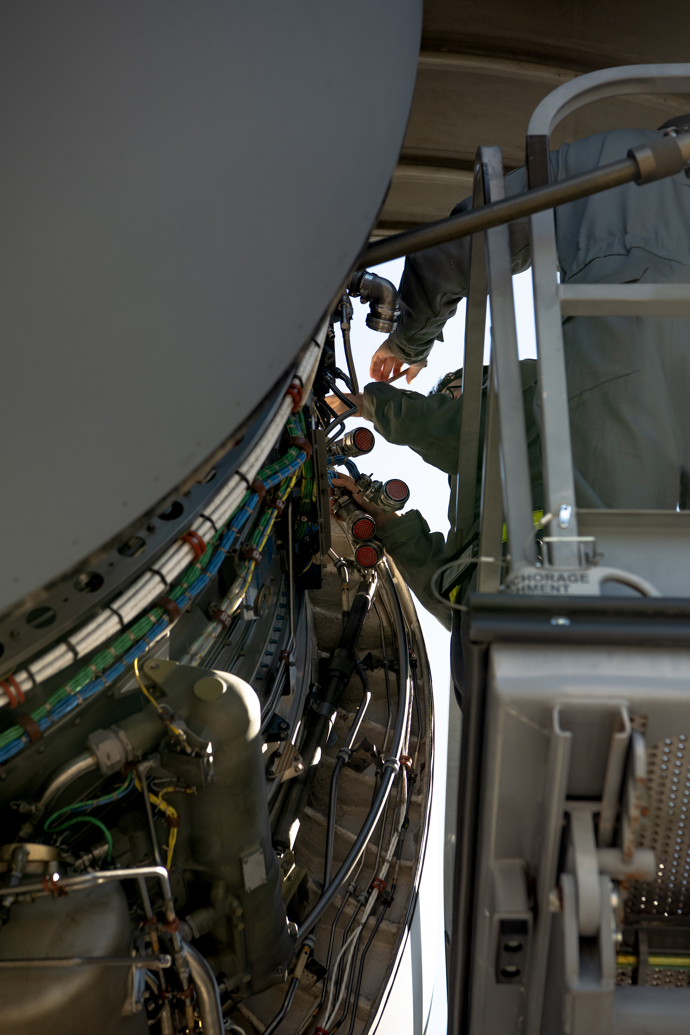 437th MXS prep C-17s for deployment support > Joint Base Charleston ...
