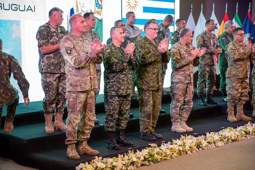 Western Hemisphere armies gather in Brazil for Commanders Conference ...
