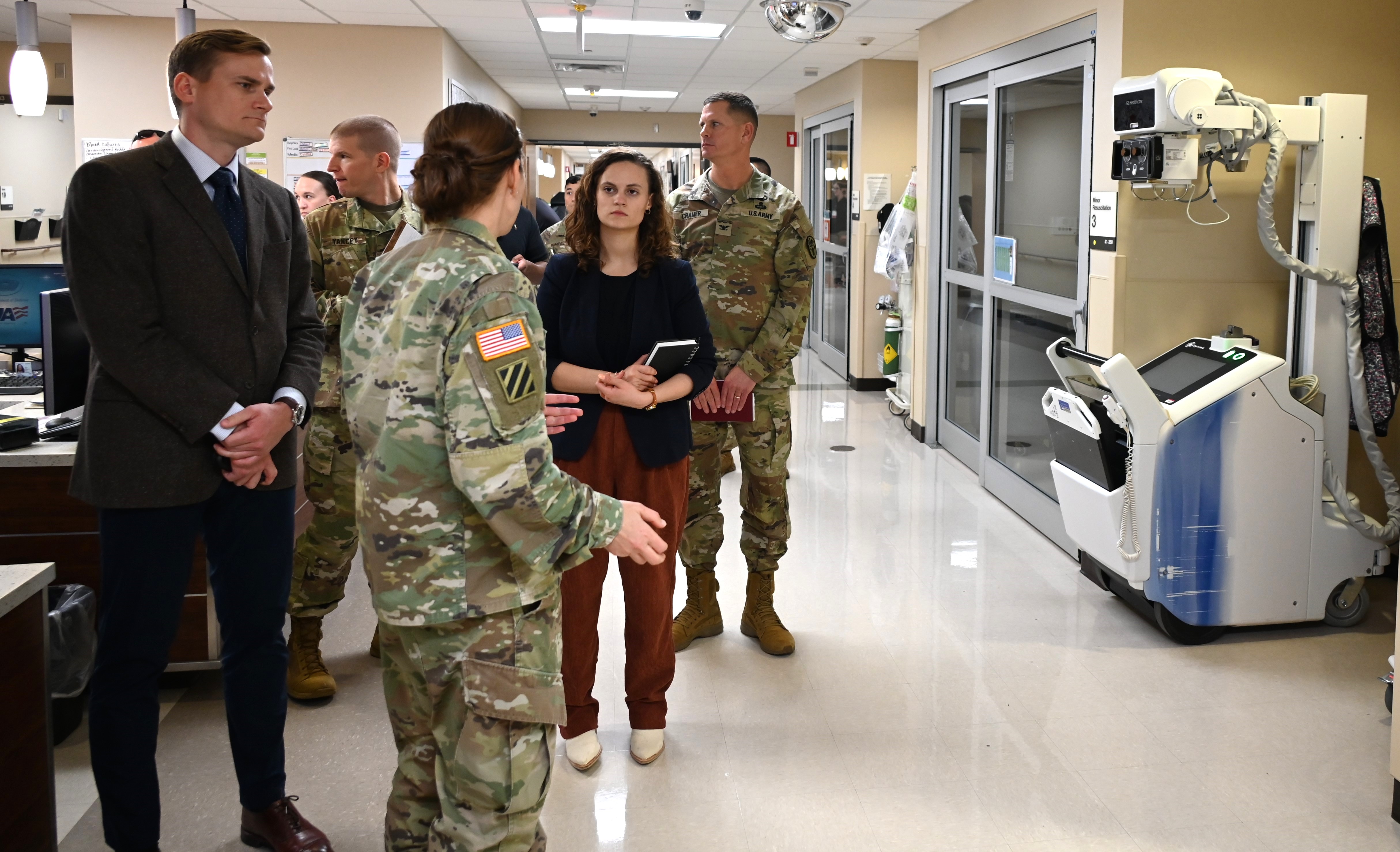 US military legislative representative tours CRDAMC > 51st Medical ...
