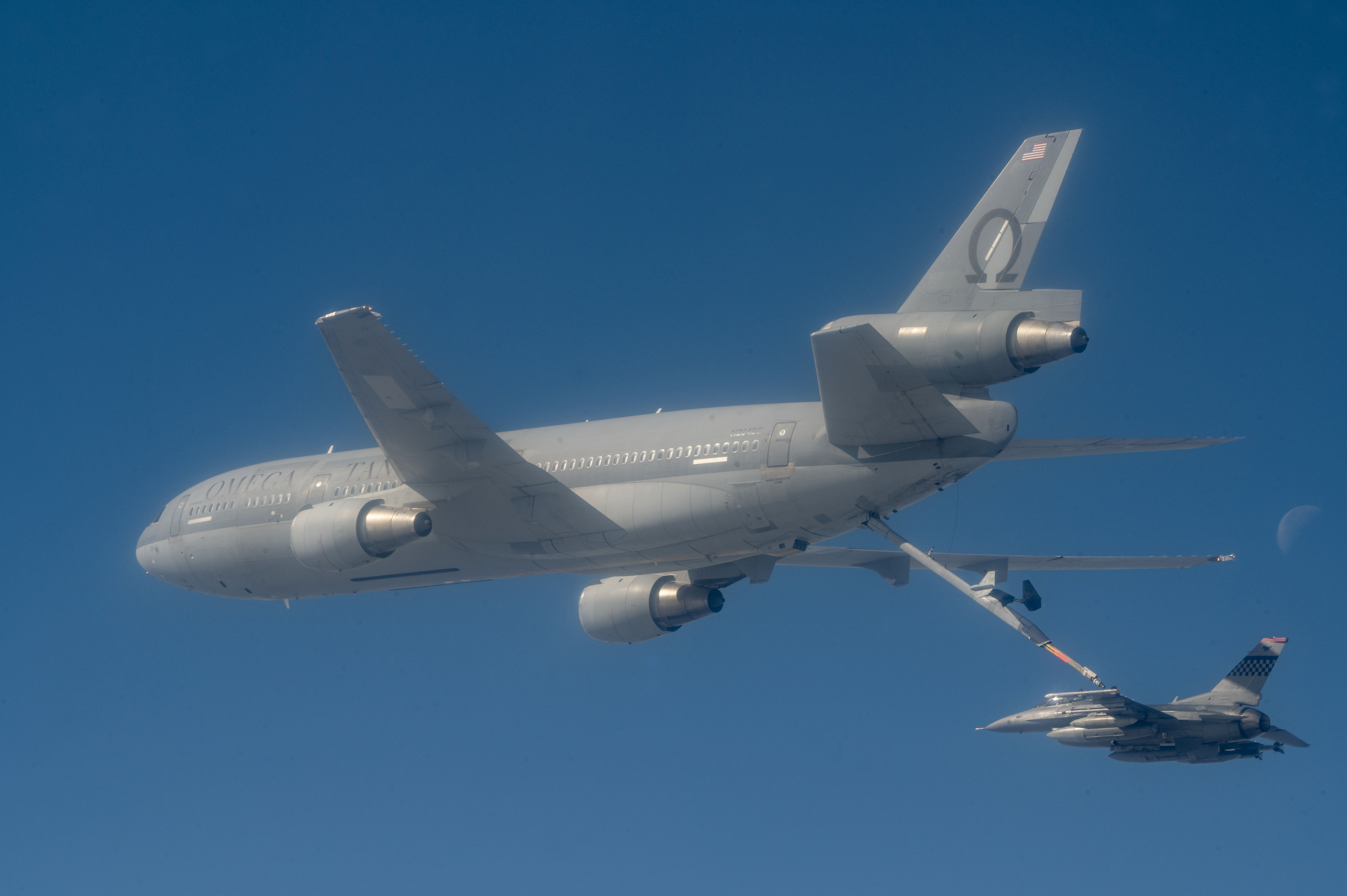 US Air Force completes first commercial air-to-air refueling of fighter ...