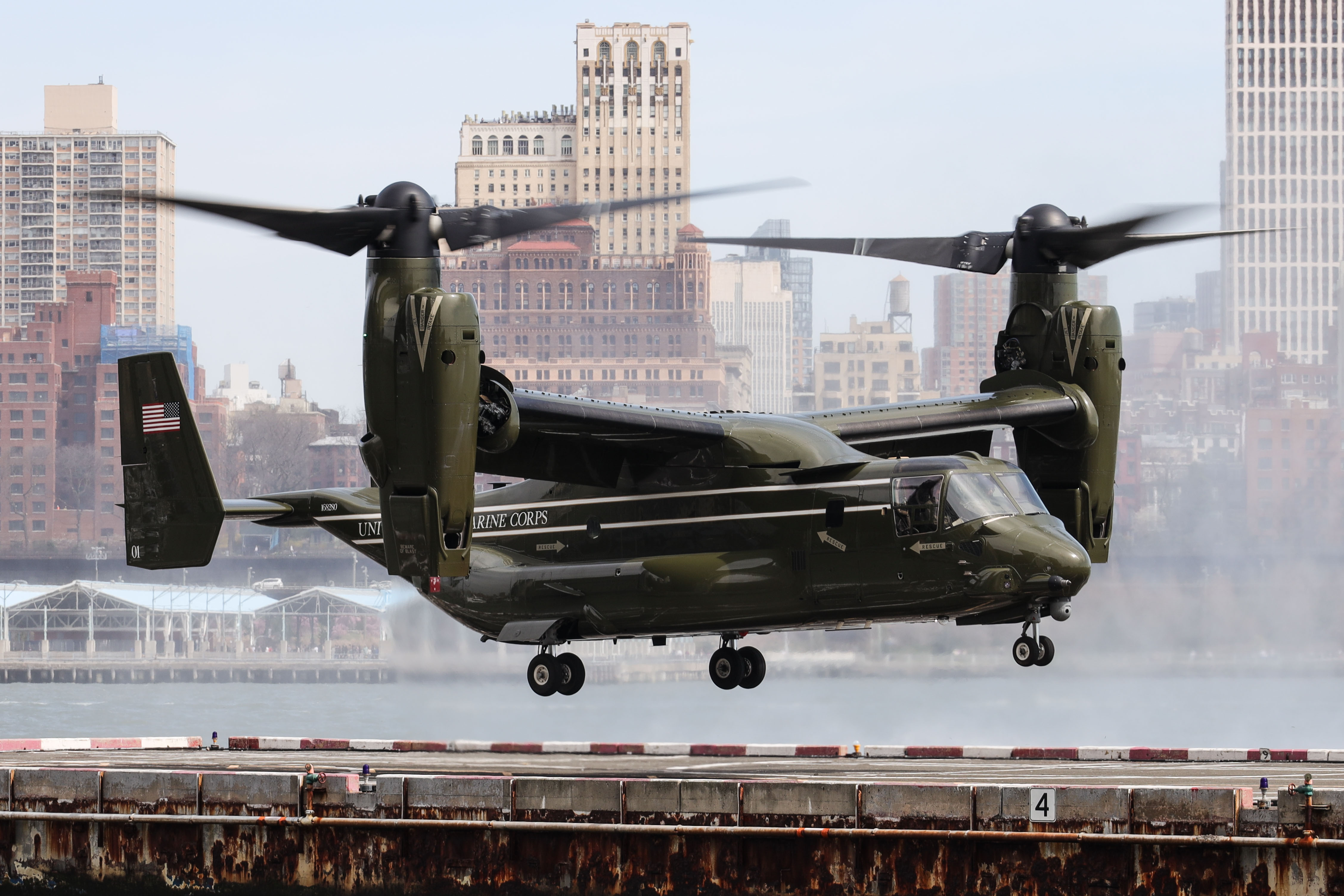 MV-22B Lands in New York City