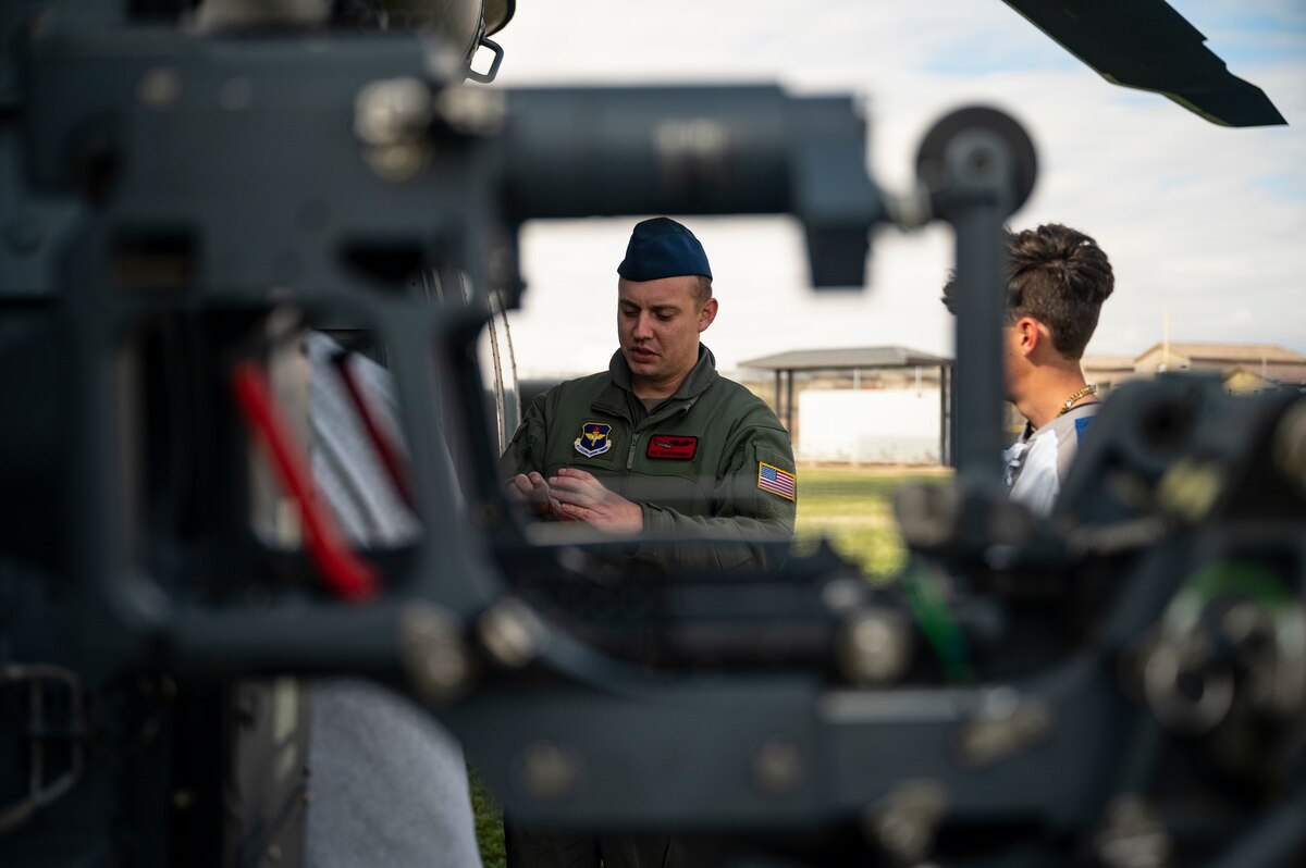 58th Special Operations Wing visits Volcano Vista High School ...