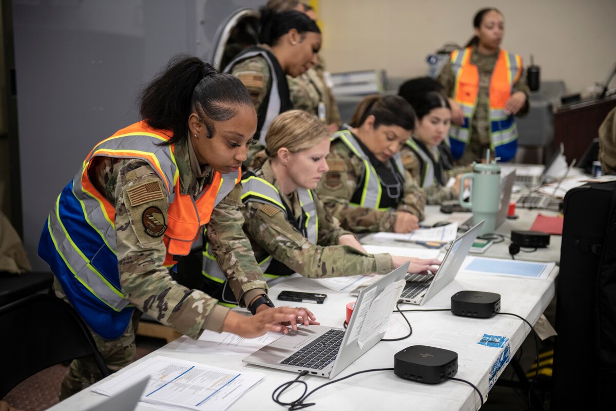 932d Airlift Wing > 932nd Airlift Wing > Display