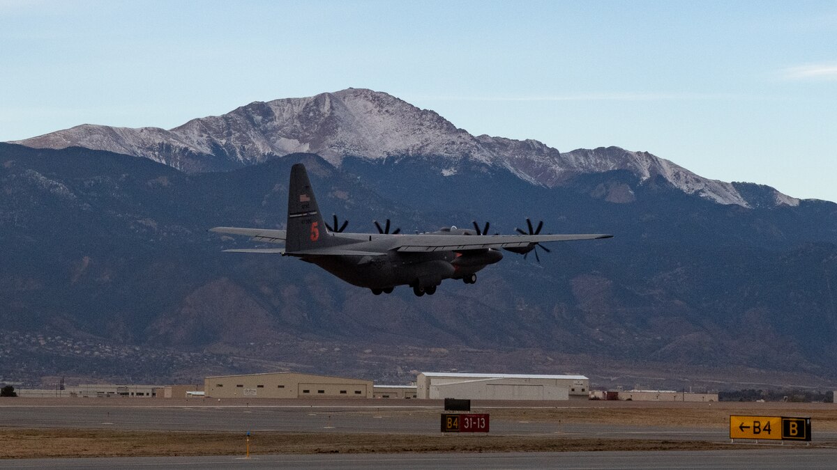 302d Airlift Wing to Depart for Wildland Fire Fighting in Southern ...