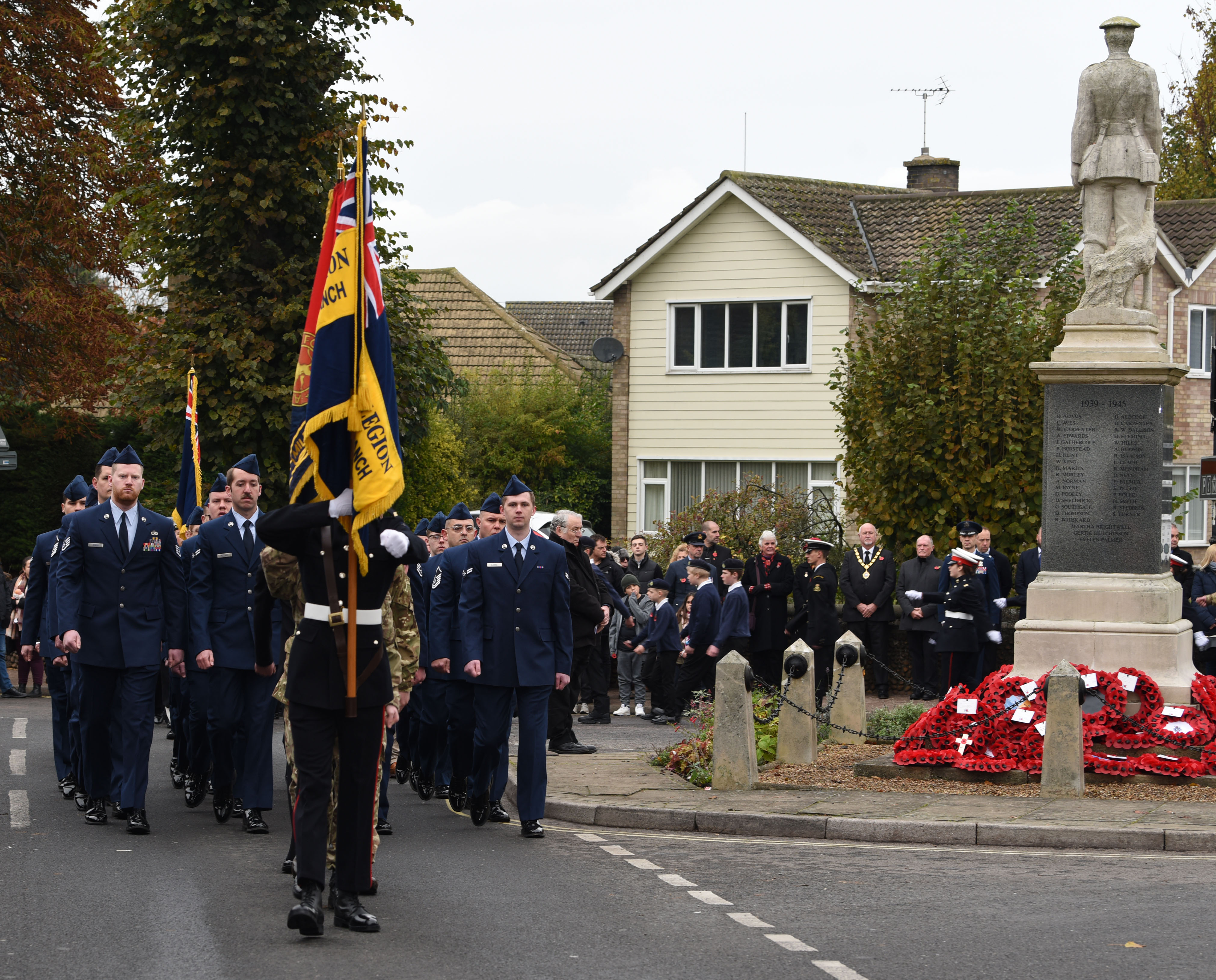 Team Mildenhall honors fallen on Remembrance Sunday > Royal Air Force ...