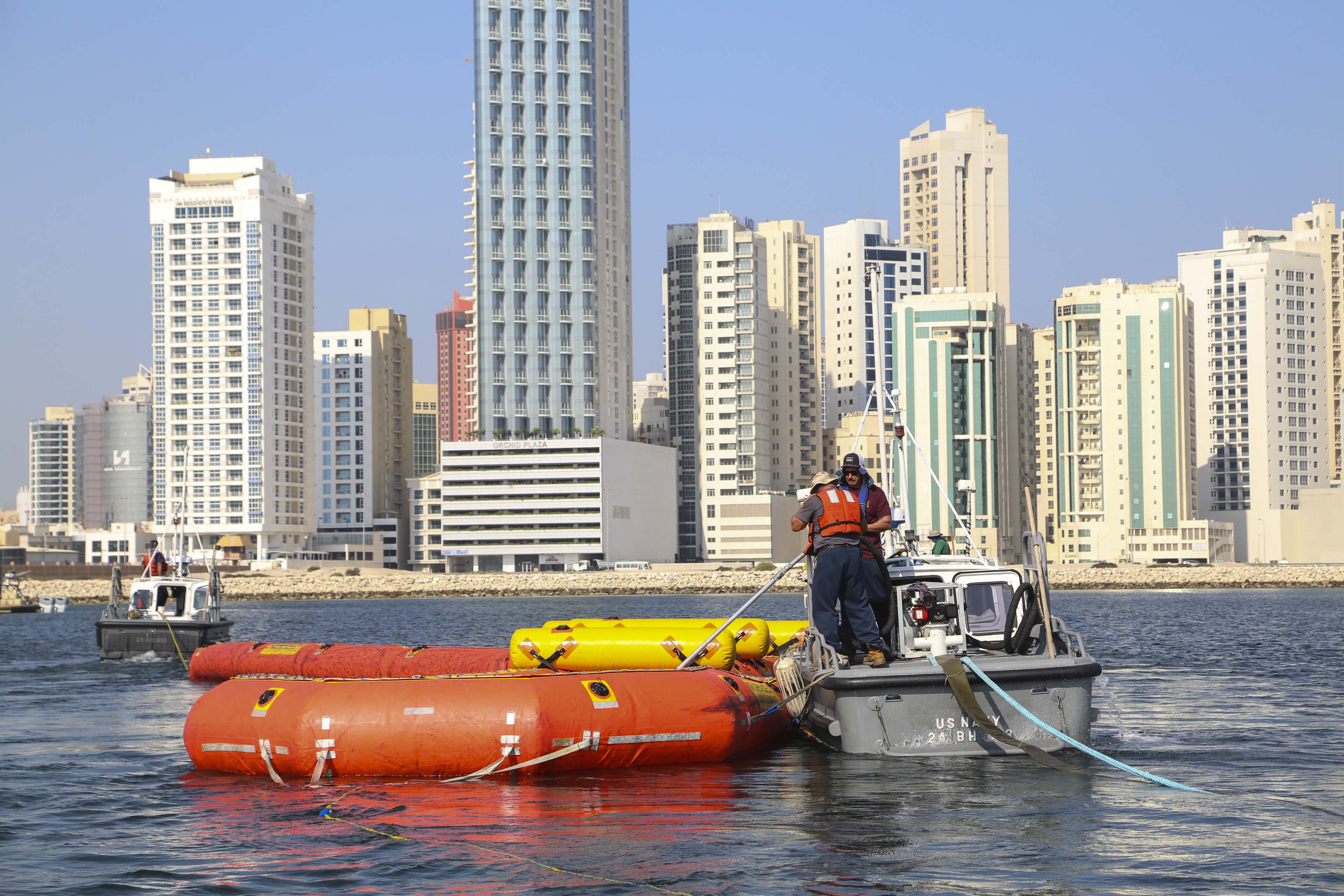 PWD Bahrain Participates in NSA Bahrain, NAVSEA Oil Spill Exercise ...