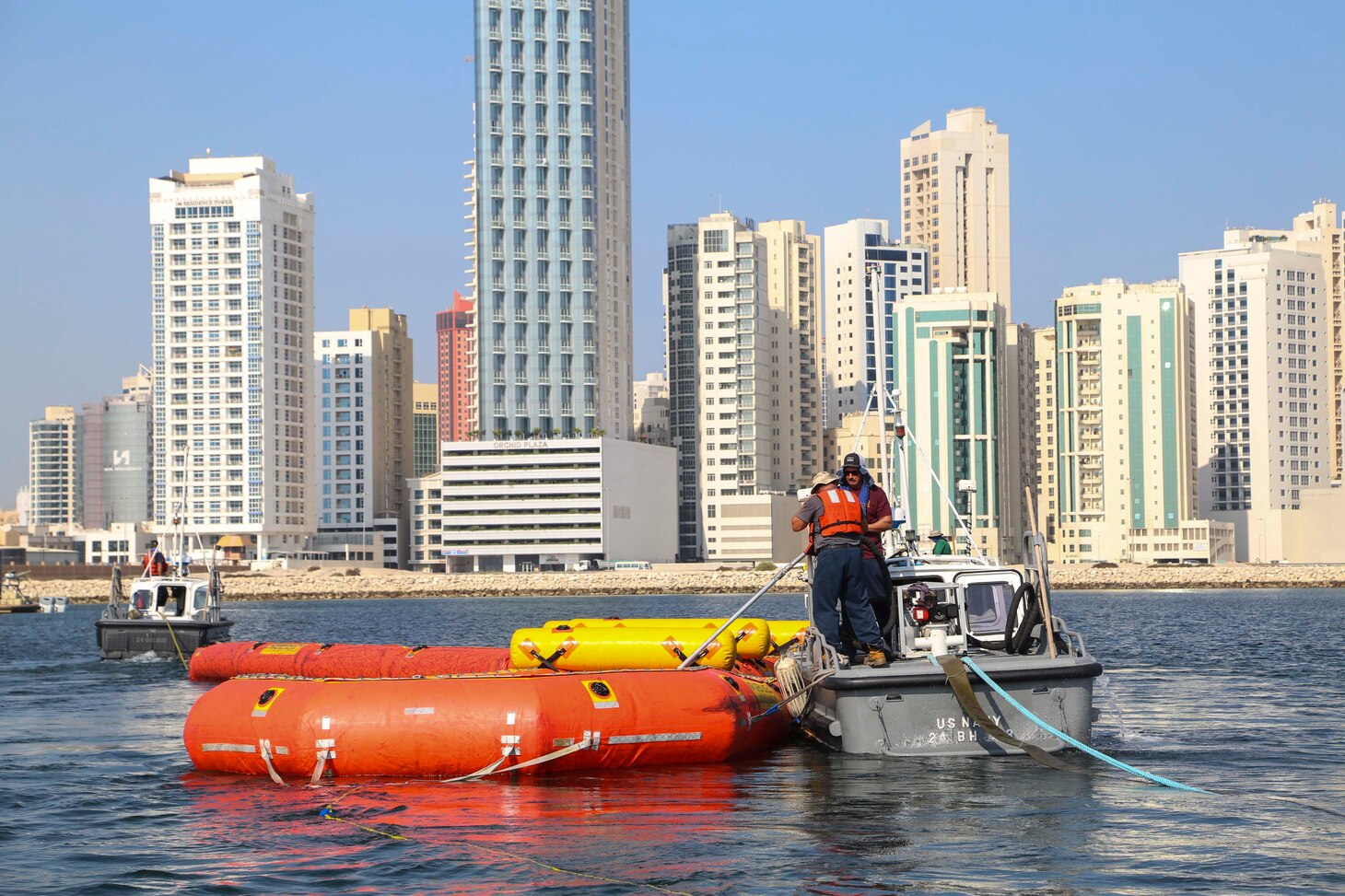 PWD Bahrain Participates in NSA Bahrain, NAVSEA Oil Spill Exercise ...