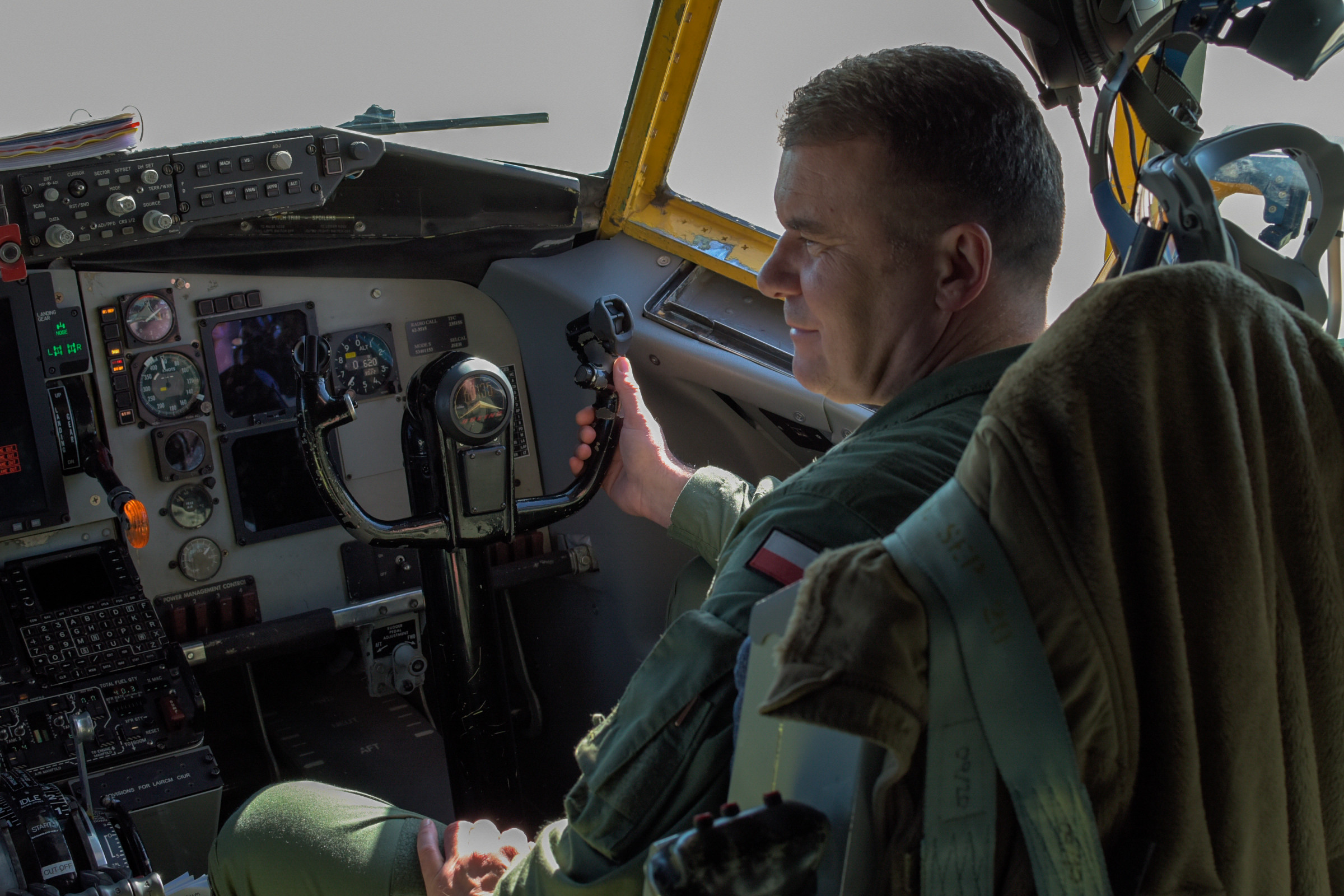 Polish Delegation Visits The 183d Wing > Air National Guard > Article ...