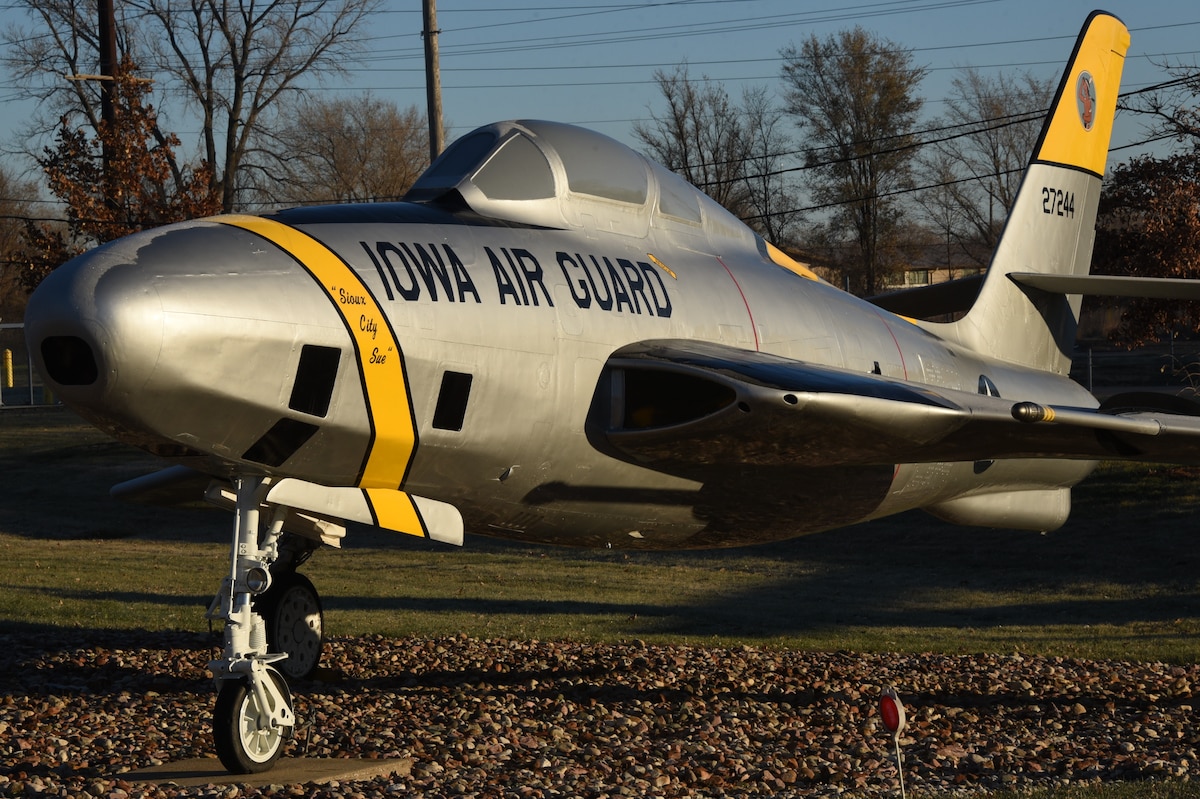 Iowa ANG commemorates Aviation History month part 3: Republic RF-84F ...