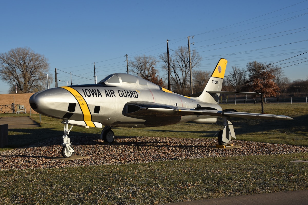 Iowa ANG commemorates Aviation History month part 3: Republic RF-84F ...
