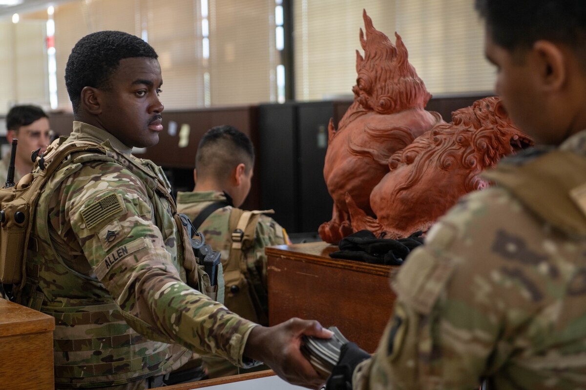 1st Battalion ready for anything > Kadena Air Base > News