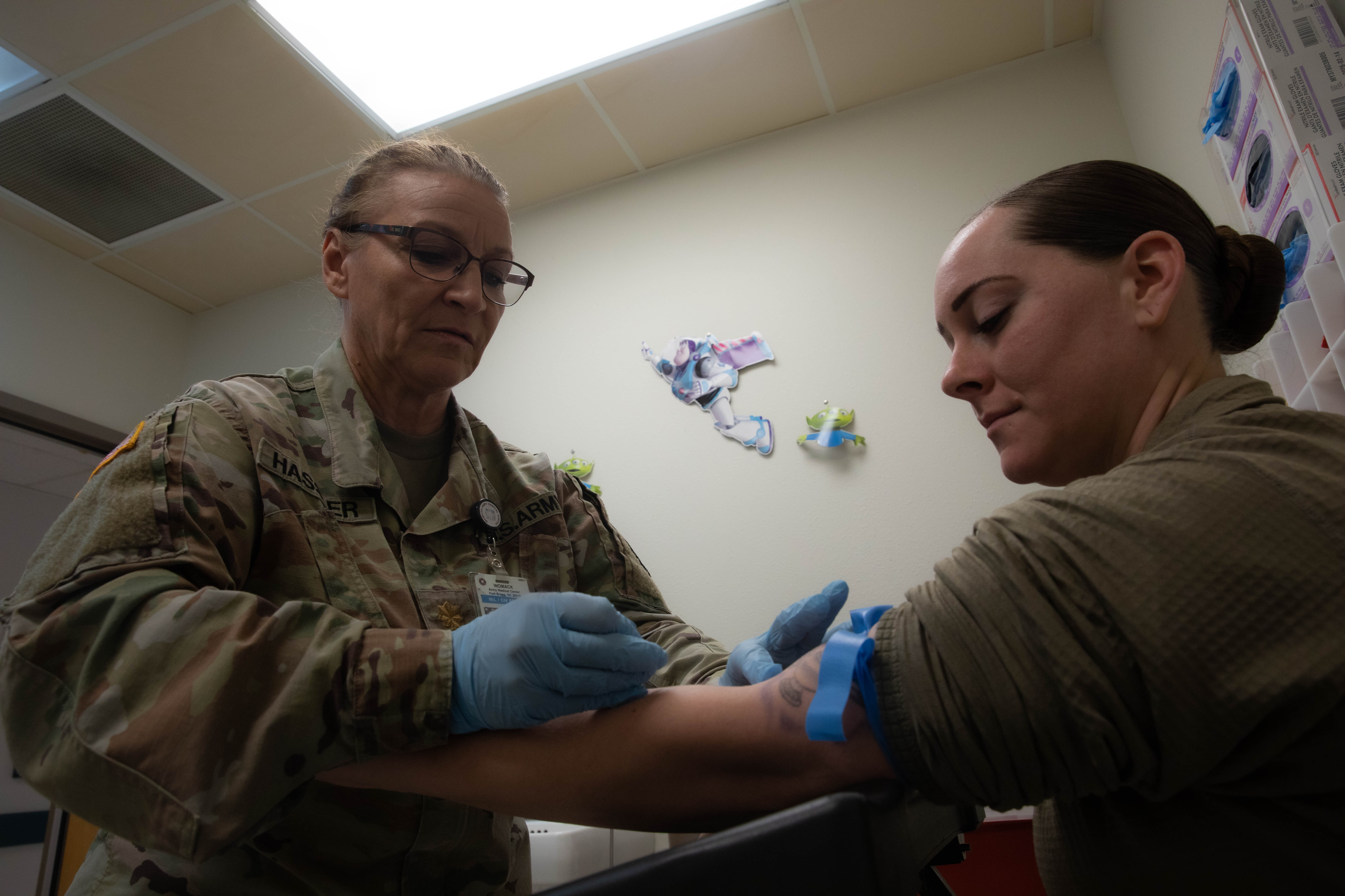Soldiers caring for Soldiers: Operation Reserve Care Clinic > 75th U.S ...