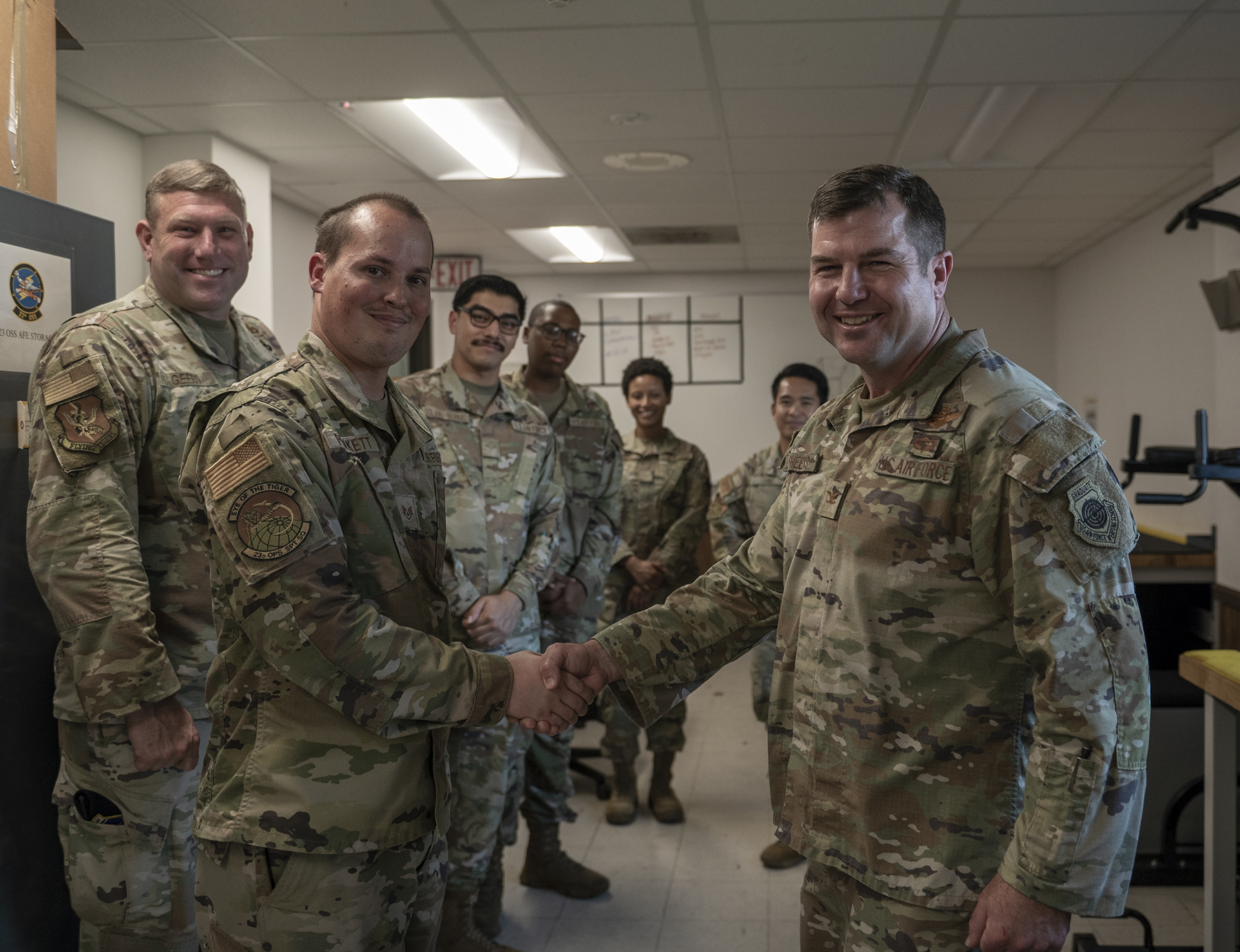 23rd Wing commander visits 23rd OSS Air Flight Equipment shop > Moody ...