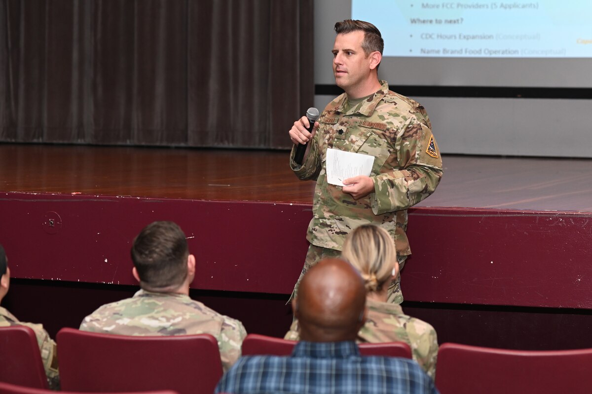 Vandenberg Commander Hosts Town Hall > Vandenberg Space Force Base ...