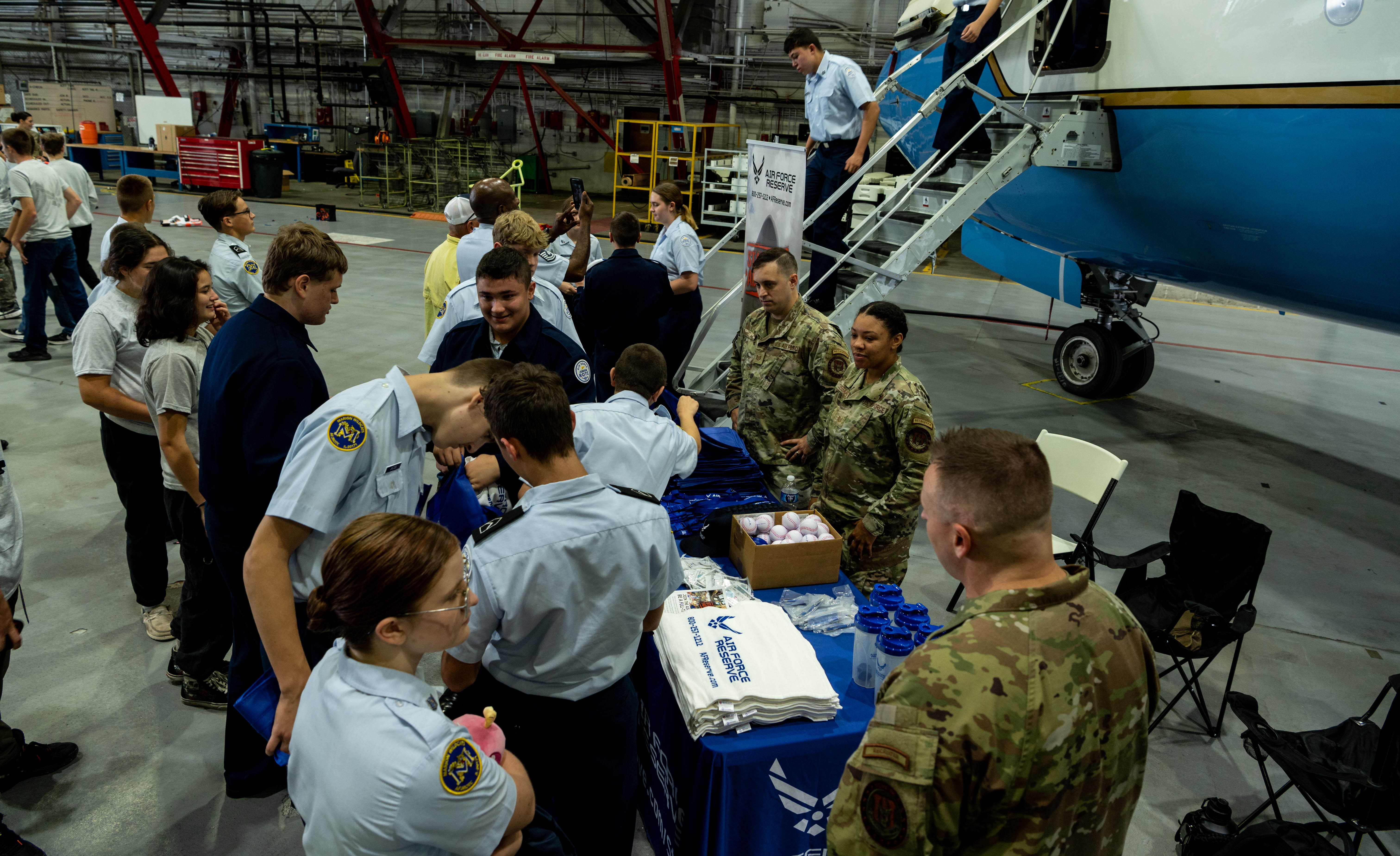 Team Scott hosts Showcase event > 932nd Airlift Wing > Article Display