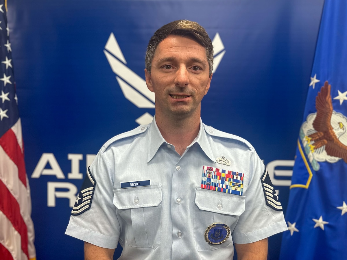 Resio leads 403rd Wing Recruiting Flight > 403rd Wing > Article Display