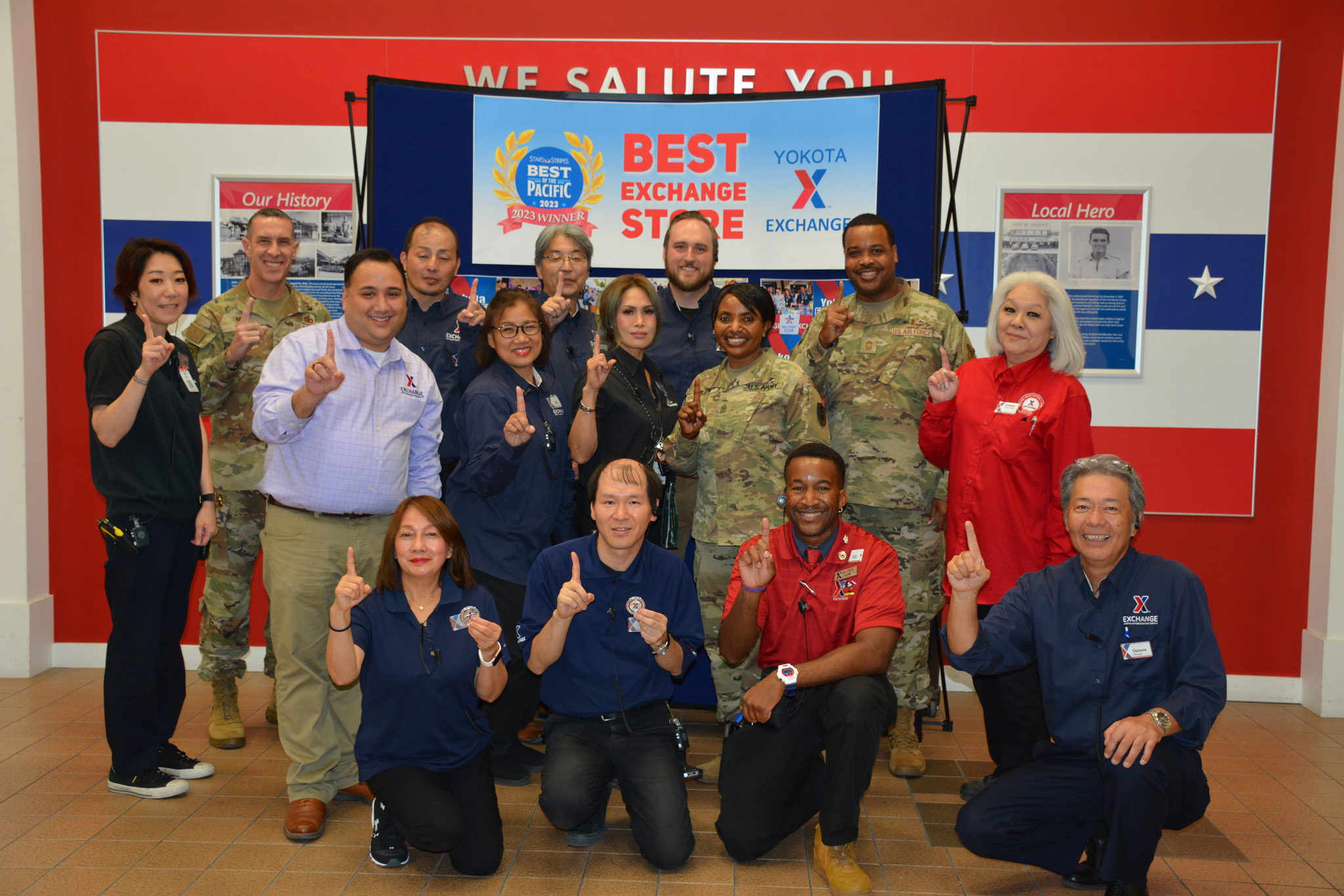 AAFES top enlisted visits Yokota > 5th Air Force > Article Display