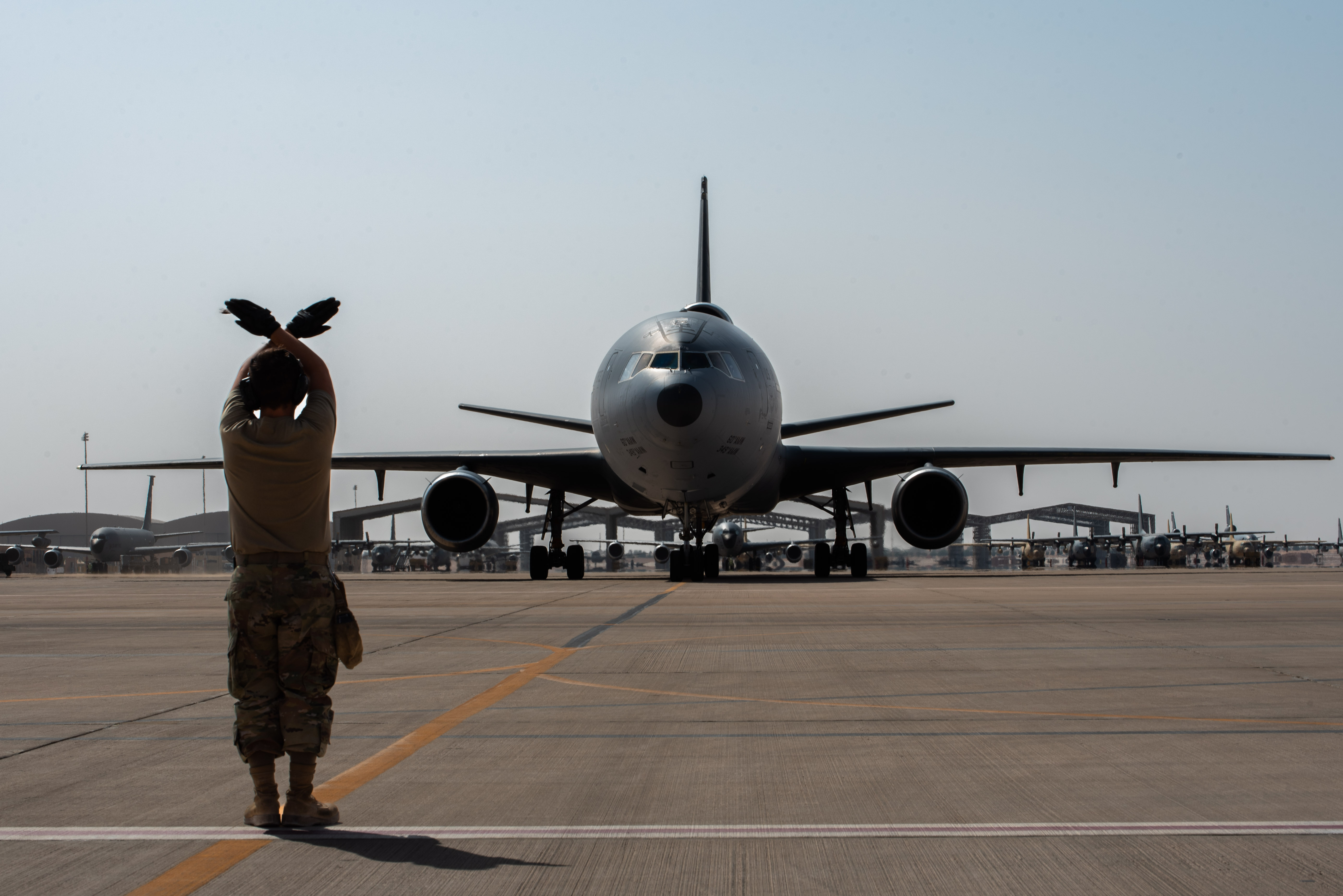 The Sunset of the KC-10: A Farewell to an Aerial Refueling Legend > Air ...