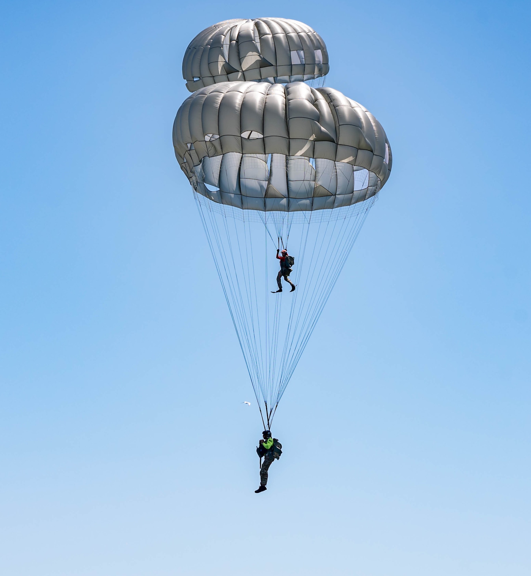 Parachute packers become airborne qualified to improve equipment ...