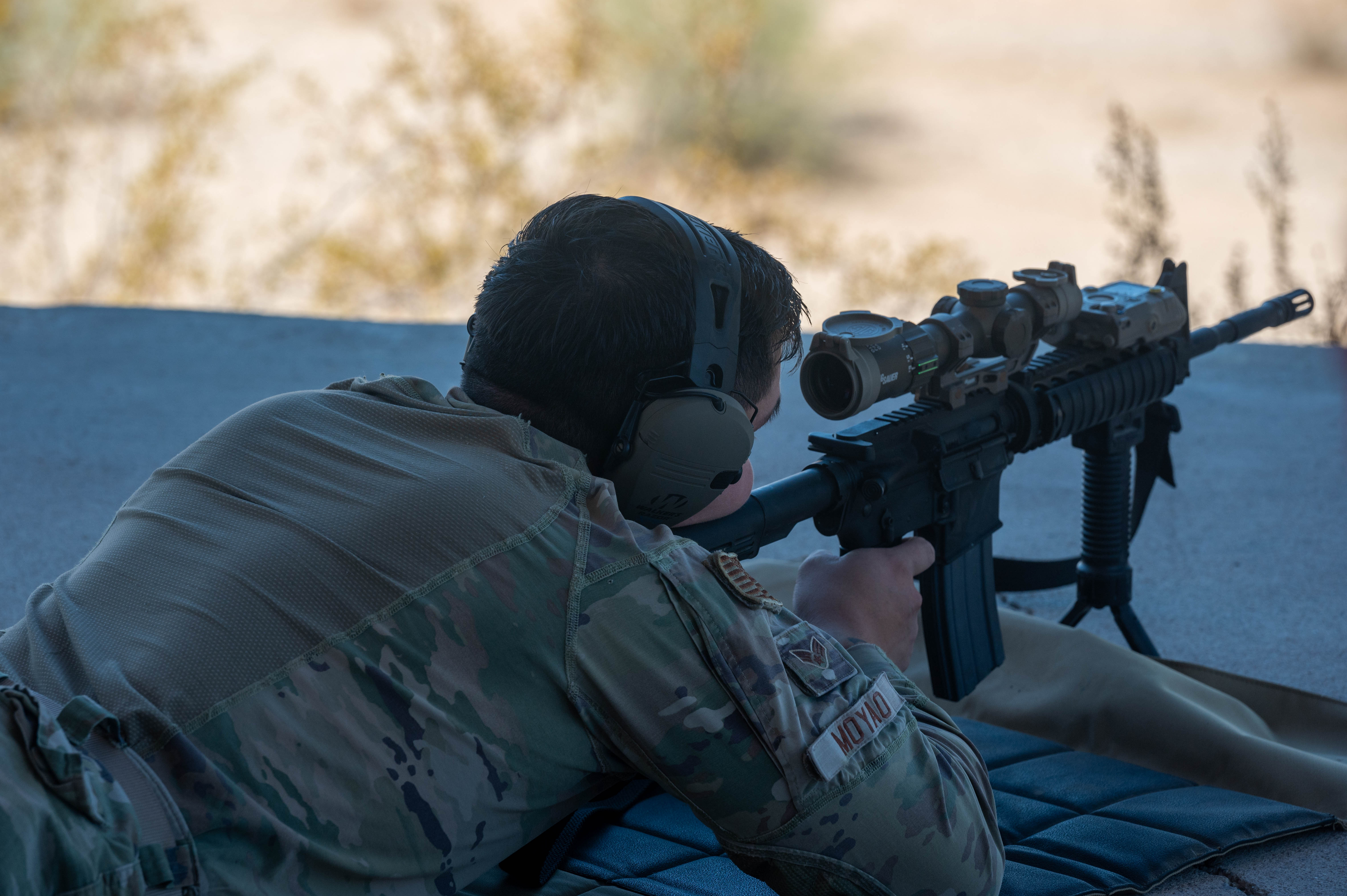 Defenders train with new rifle optic > Air Education and Training ...
