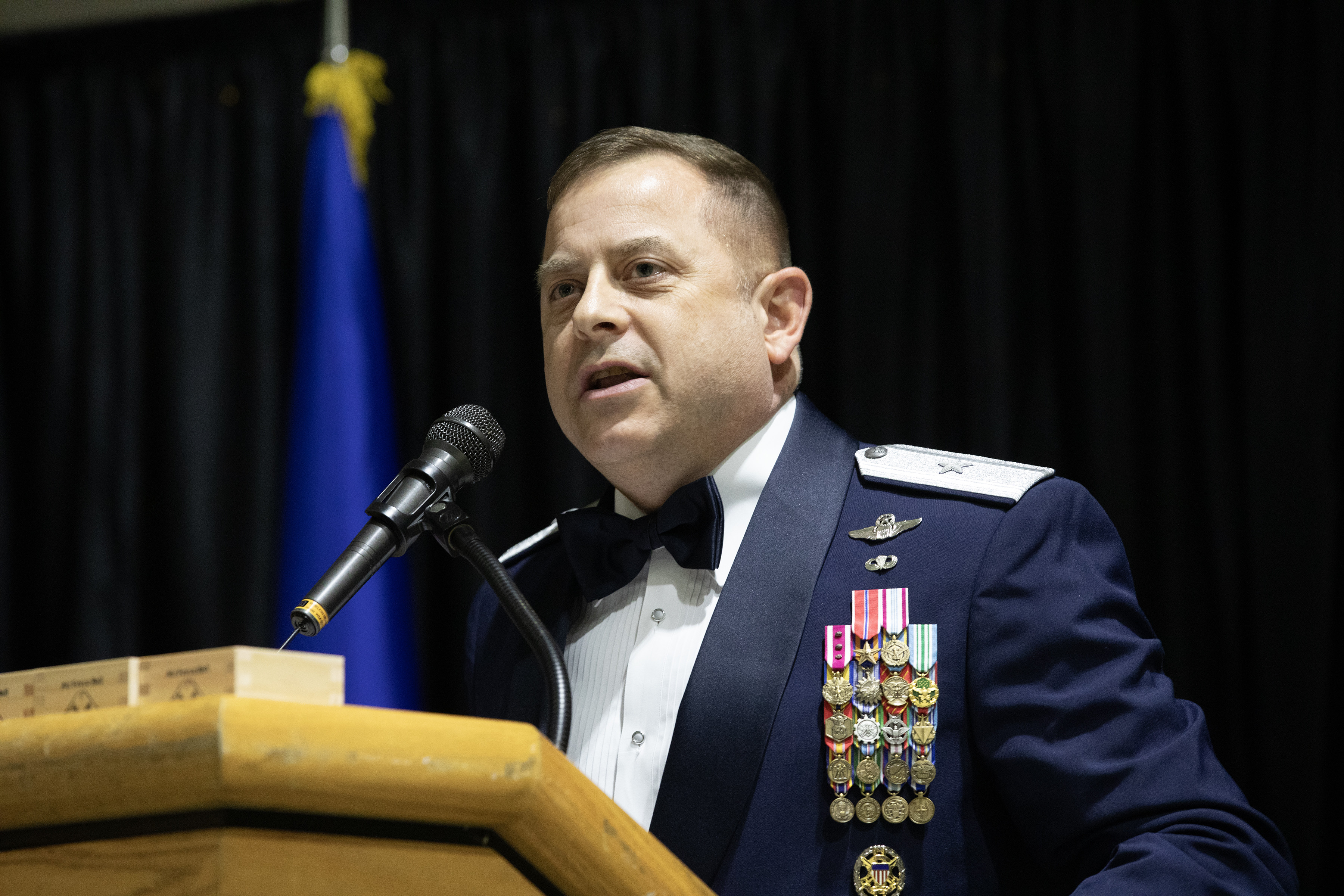 Team Yokota hosts 76th Air Force Ball > Yokota Air Base > Article Display