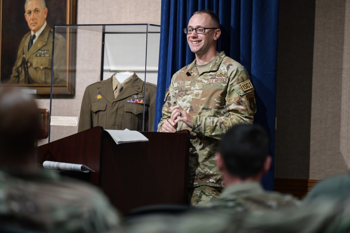 Additional Duty First Sergeant Symposium equips future leaders > 15th ...