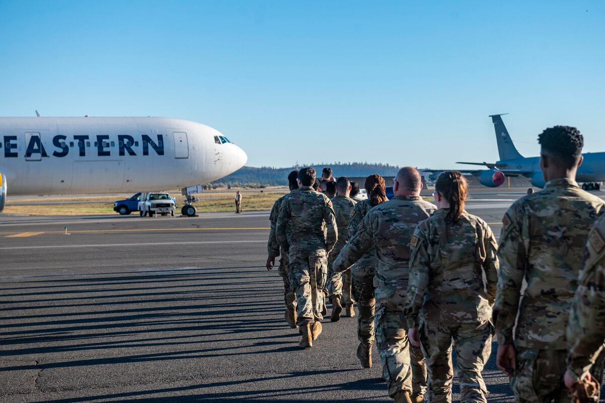 PHOTOS: Airmen Depart from Fairchild with New "AFFORGEN" Deployment ...