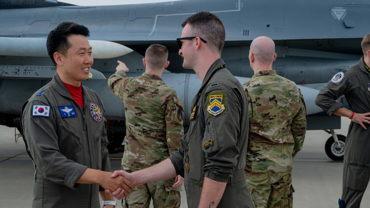 Kunsan pilots open doors to ROK Air Force partners > Seventh Air Force ...