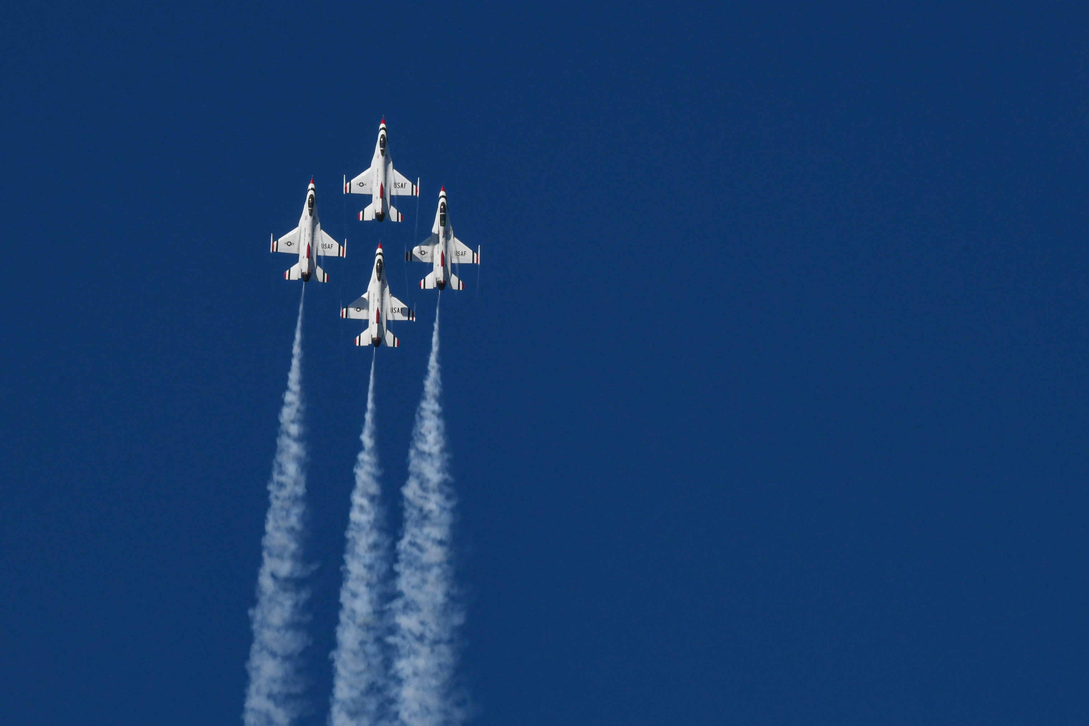 Thunderbirds arrive at LRAFB > Little Rock Air Force Base > Article Display