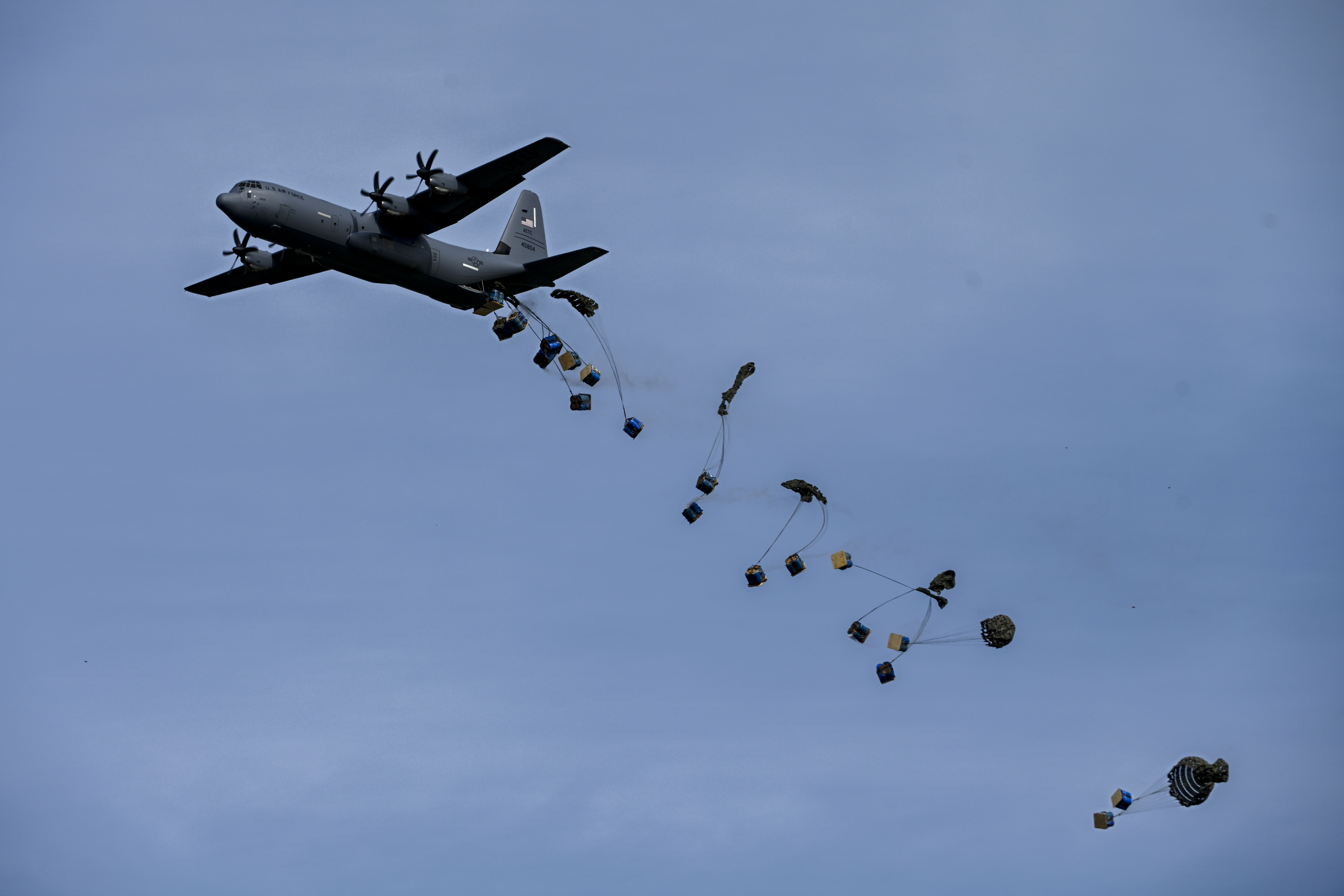 Thunder Over the Rock Air Show at LRAFB soars to new heights > Little ...