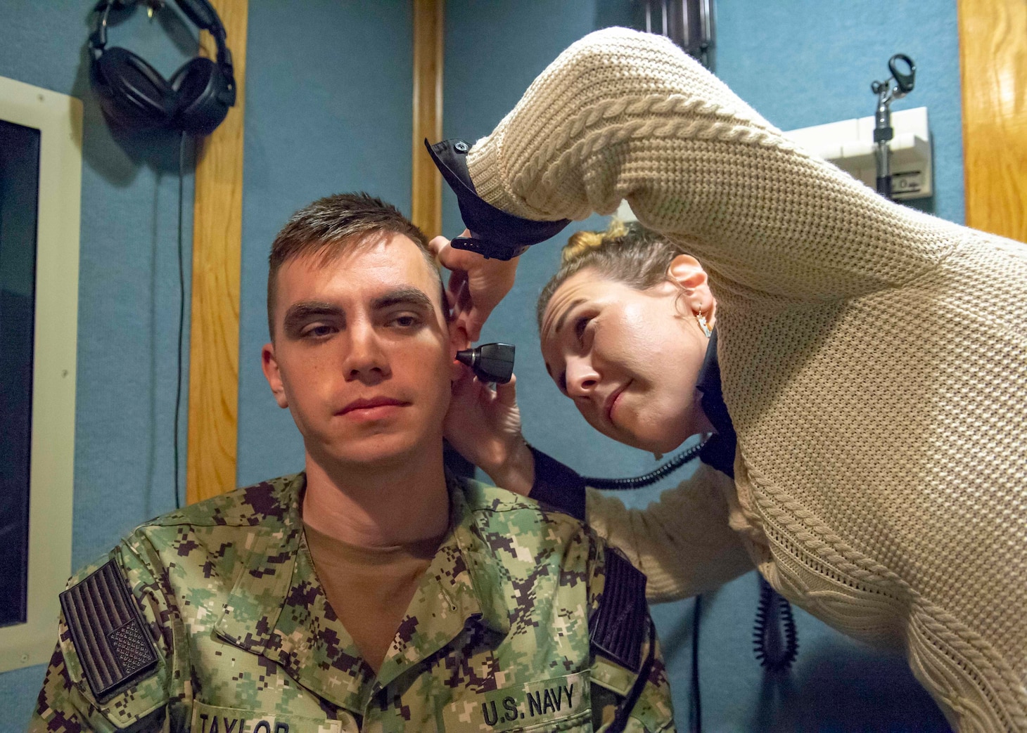 Hear-ye, Hear-ye! Navy audiologists make a difference > Navy Medicine ...