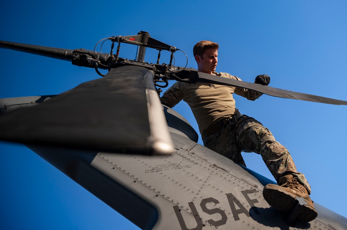 34th WPS conduct CSAR Training > Nellis Air Force Base > Article Display